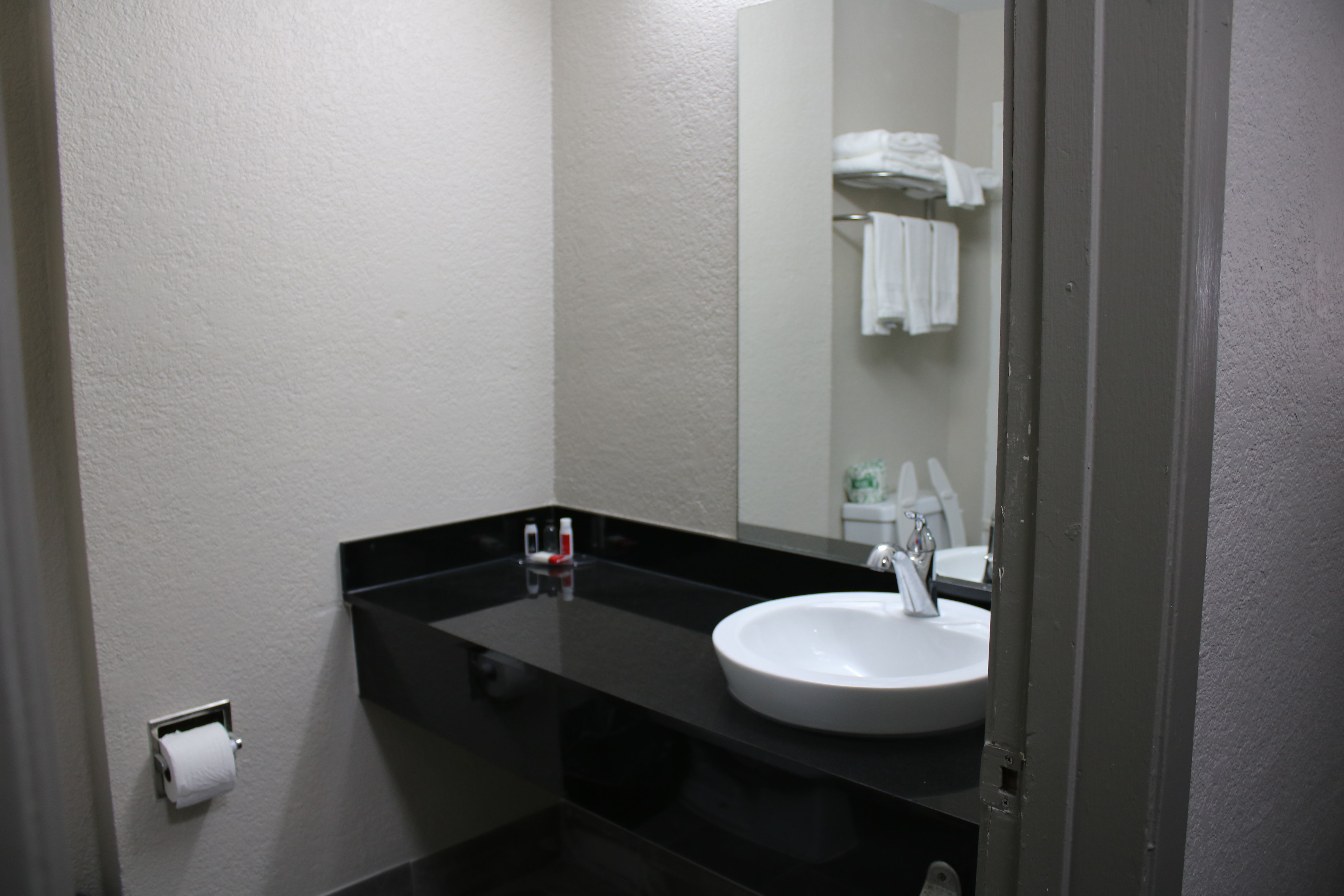 Days Inn by Wyndham Waco University Area | Waco, TX Hotels