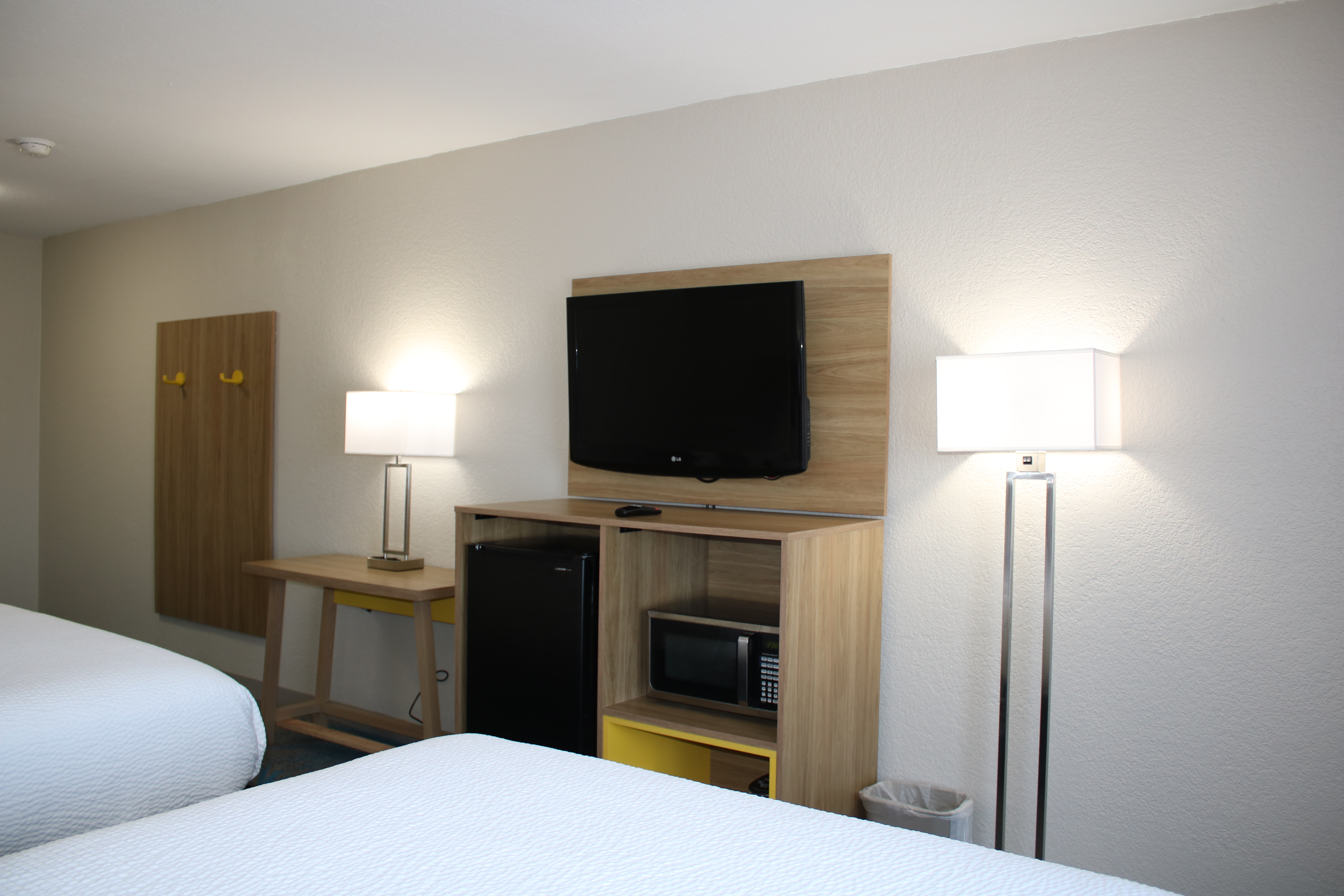 Days Inn by Wyndham Waco University Area | Waco, TX Hotels