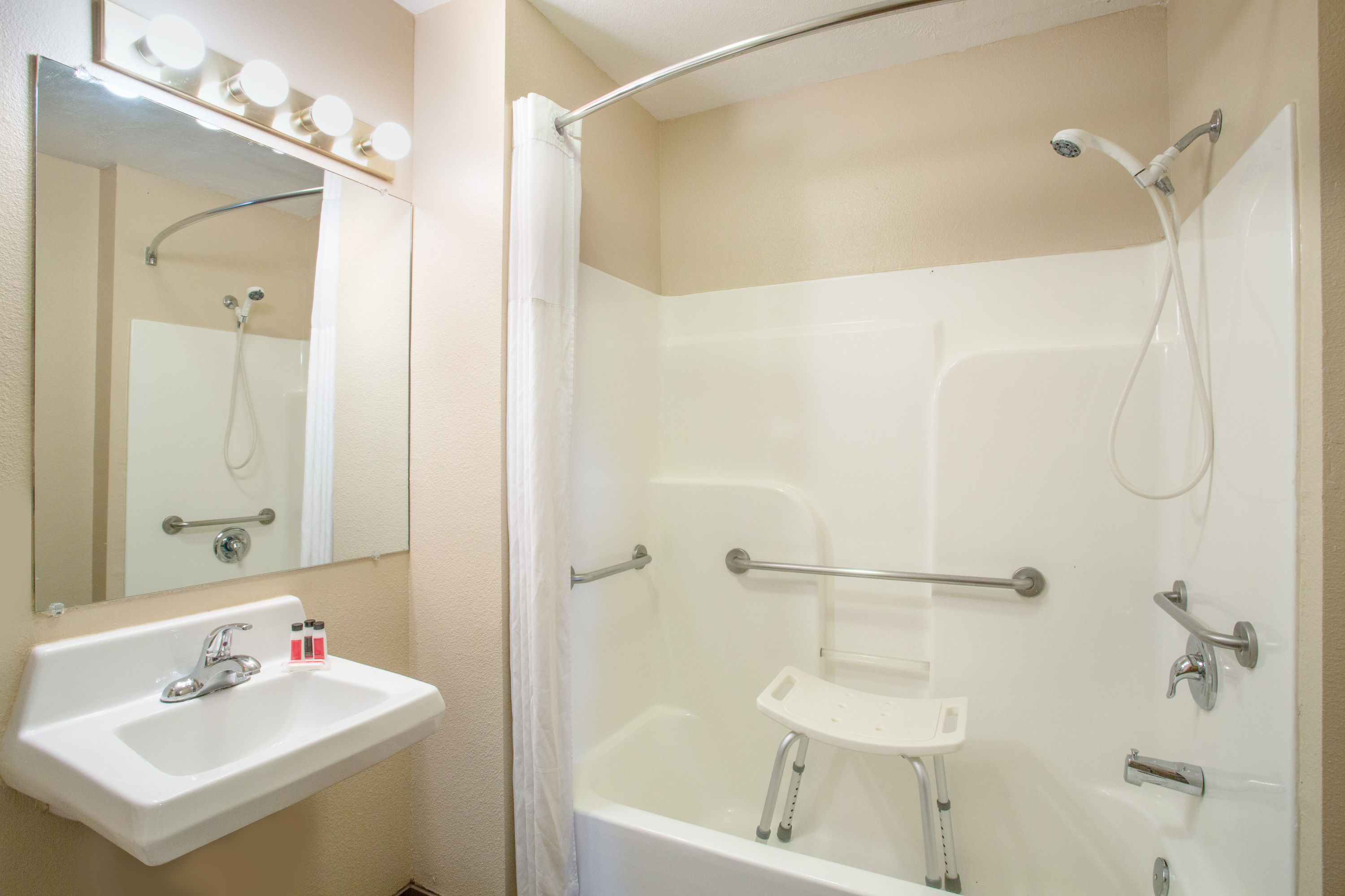 Days Inn by Wyndham Hurricane/Zion National Park Area | Hurricane, UT ...