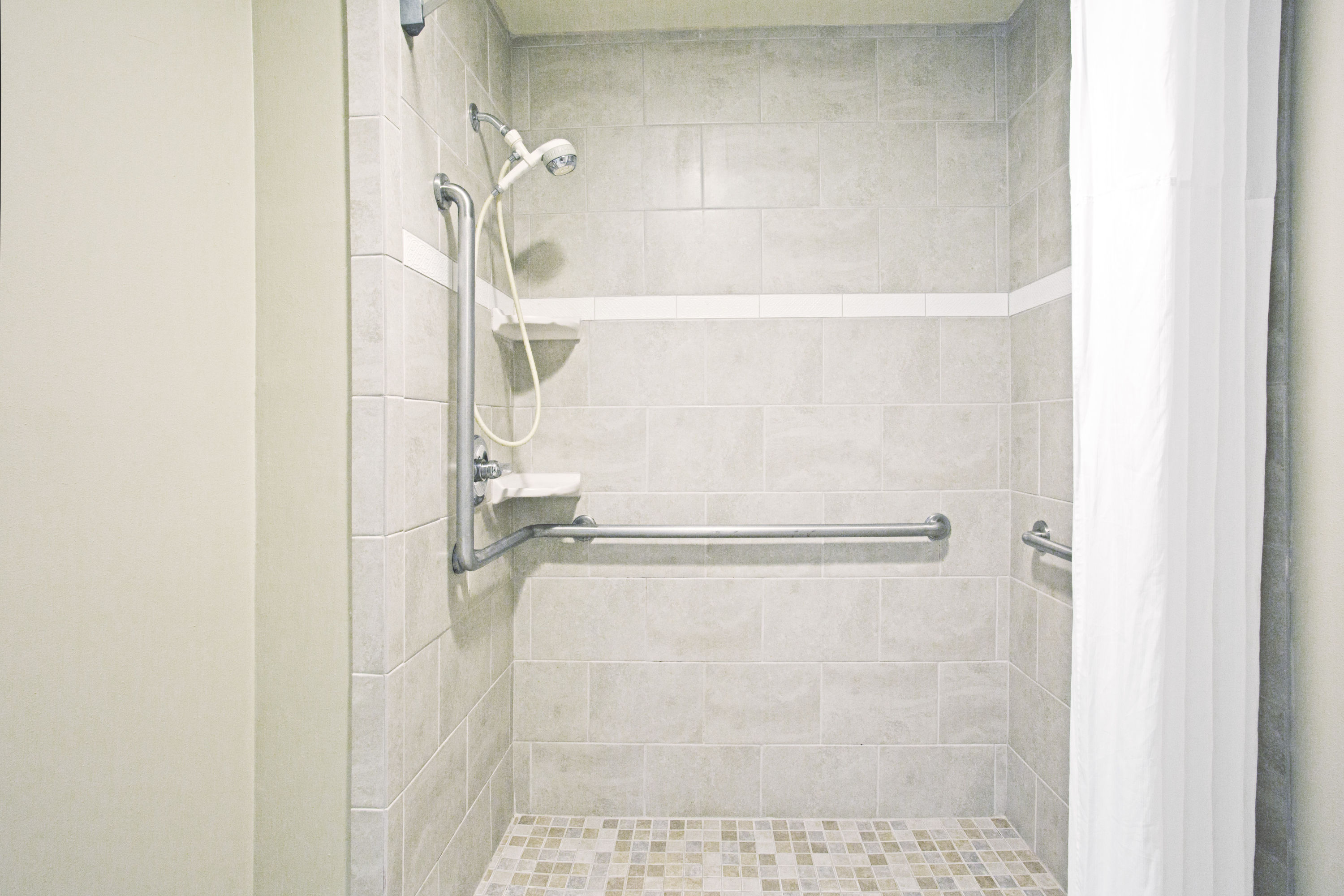 Days Inn by Wyndham Virginia Beach At The Beach | Virginia Beach, VA Hotels