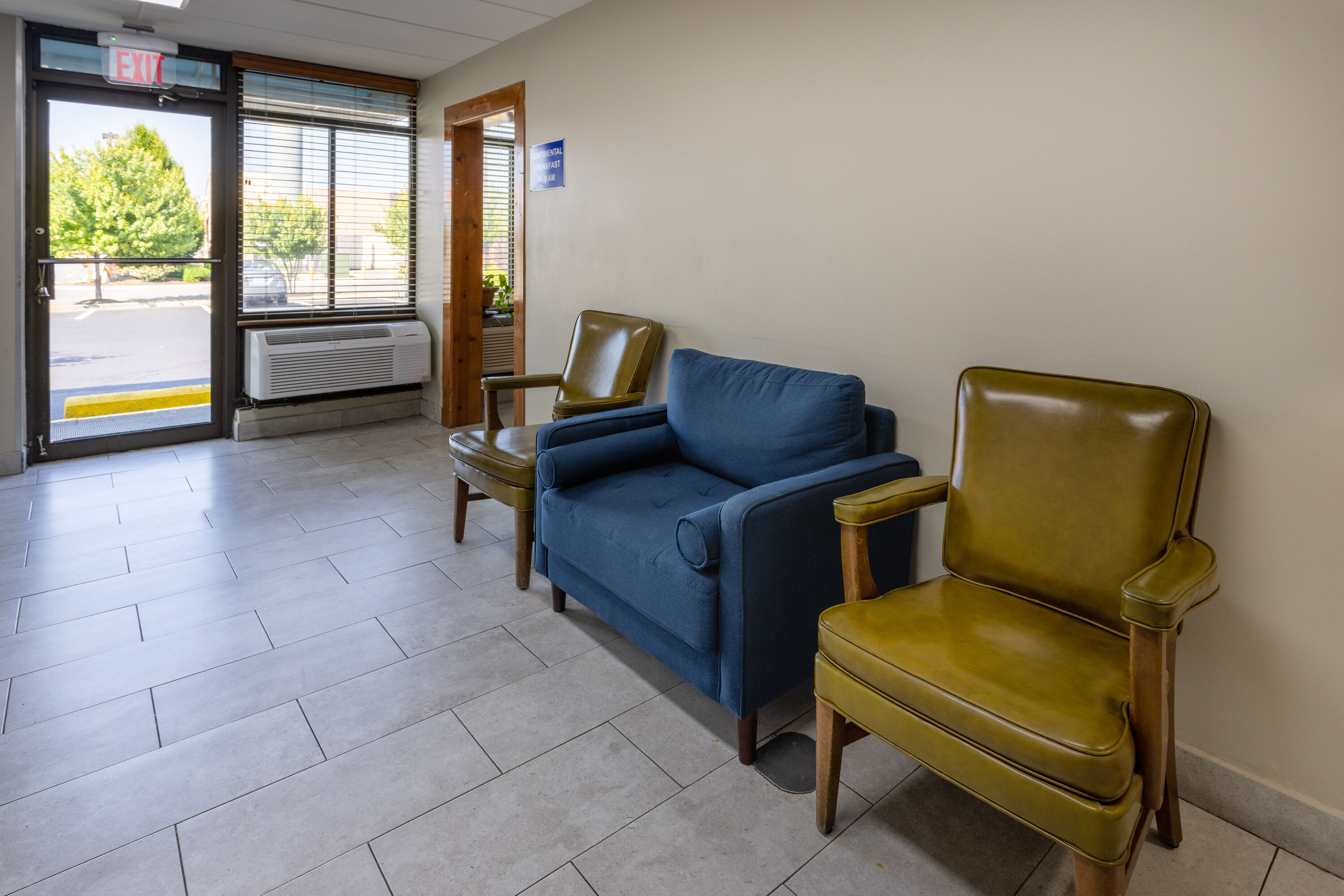 Days Inn by Wyndham Winchester North | Winchester, VA Hotels