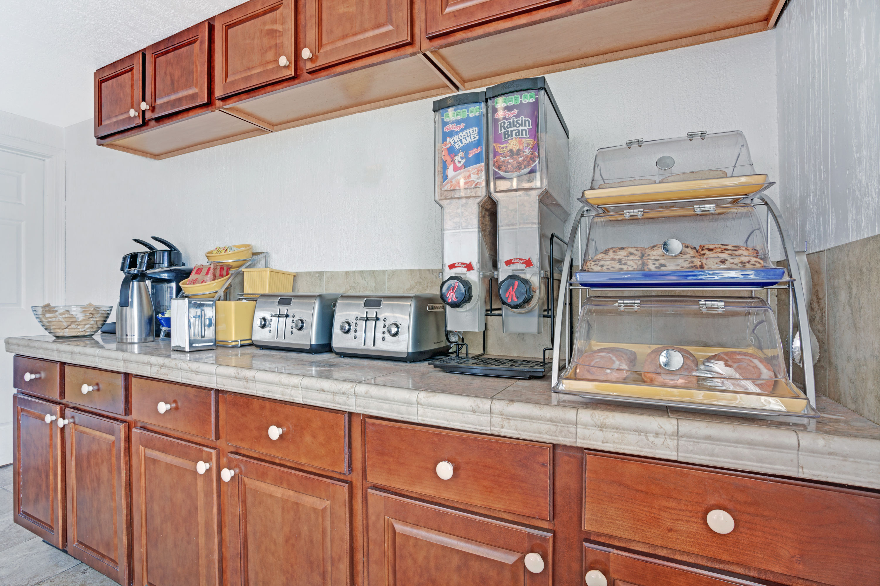 Days Inn by Wyndham Seattle North of Downtown | Seattle, WA Hotels