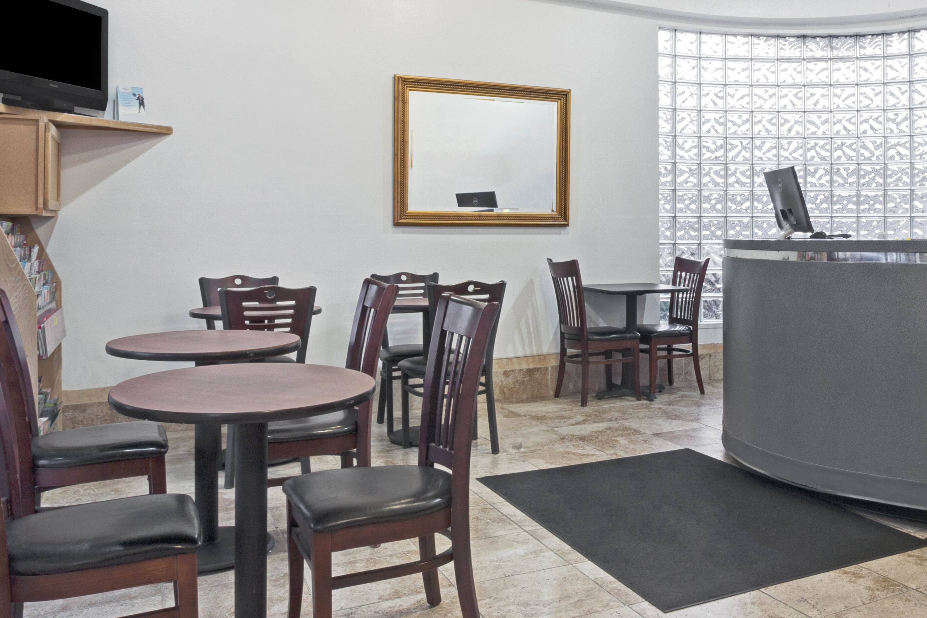 Days Inn by Wyndham Seattle North of Downtown | Seattle, WA Hotels