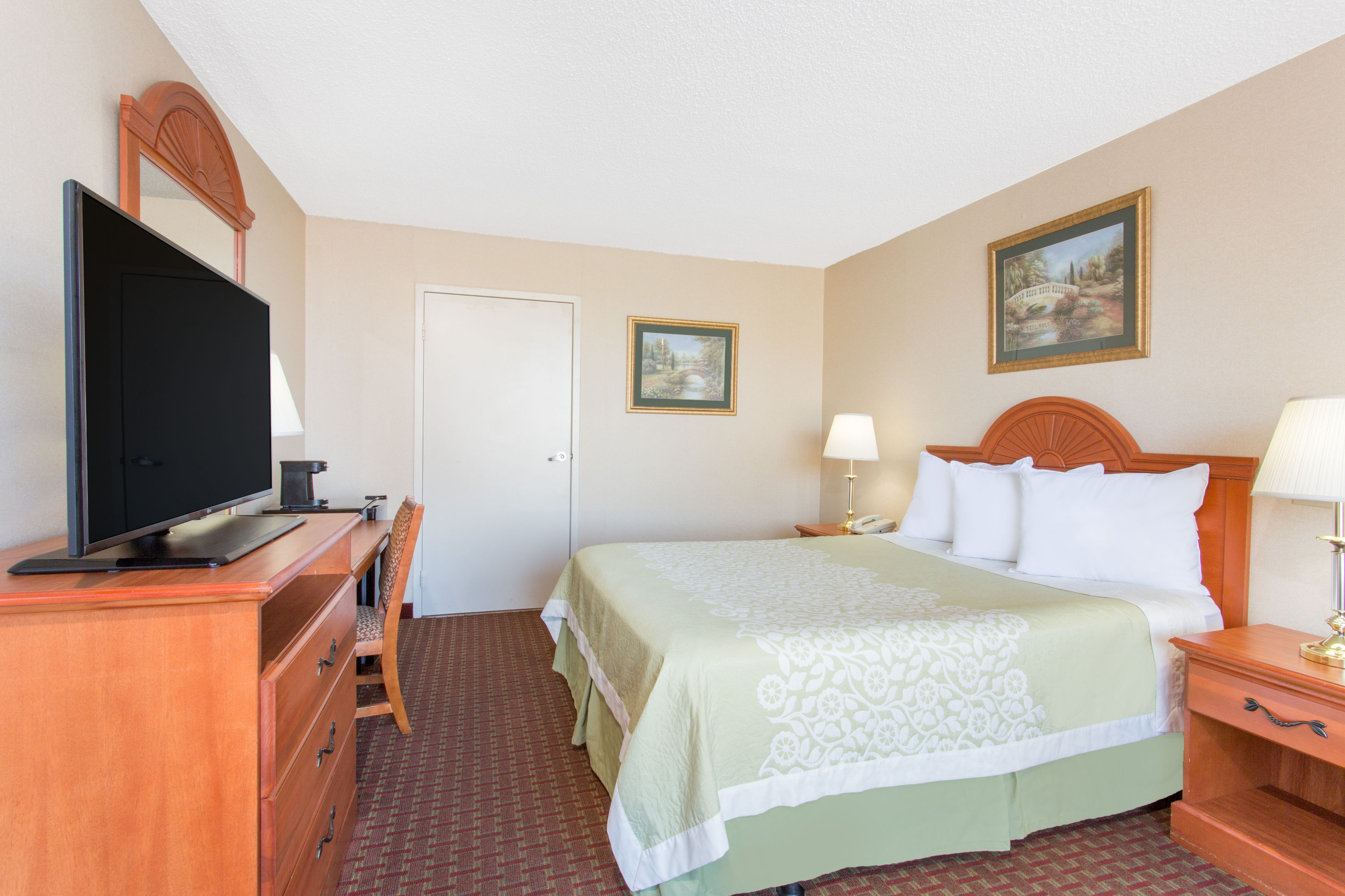 Days Inn by Wyndham Princeton | Princeton, WV Hotels
