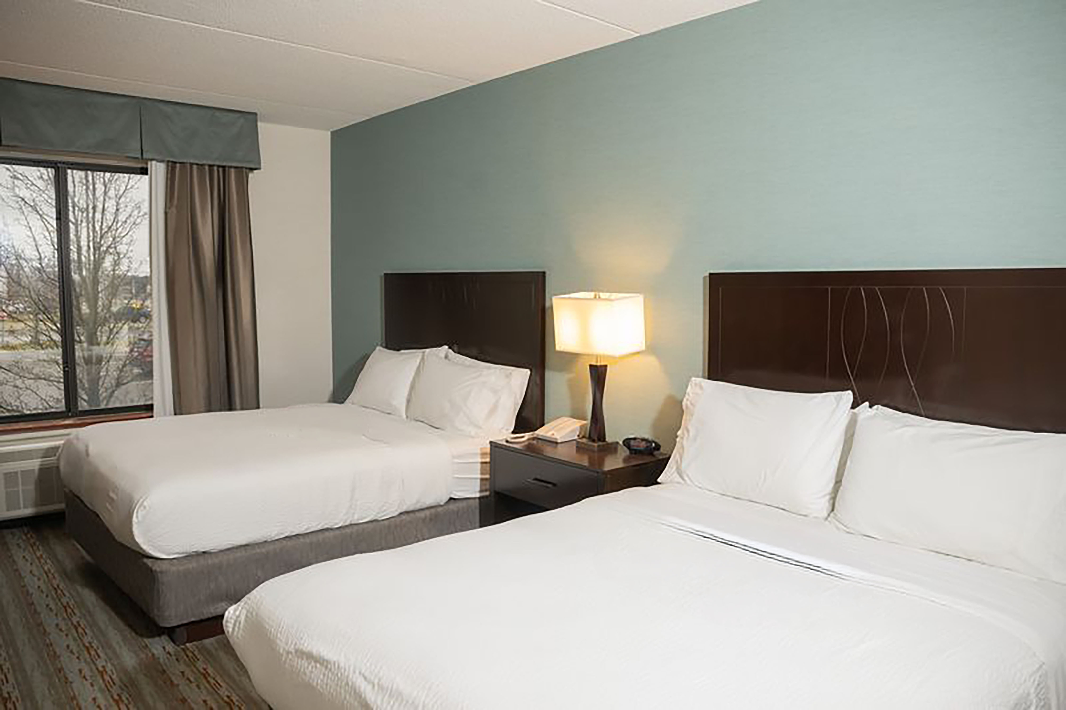 Wyndham Garden Erie | Erie, PA Hotels