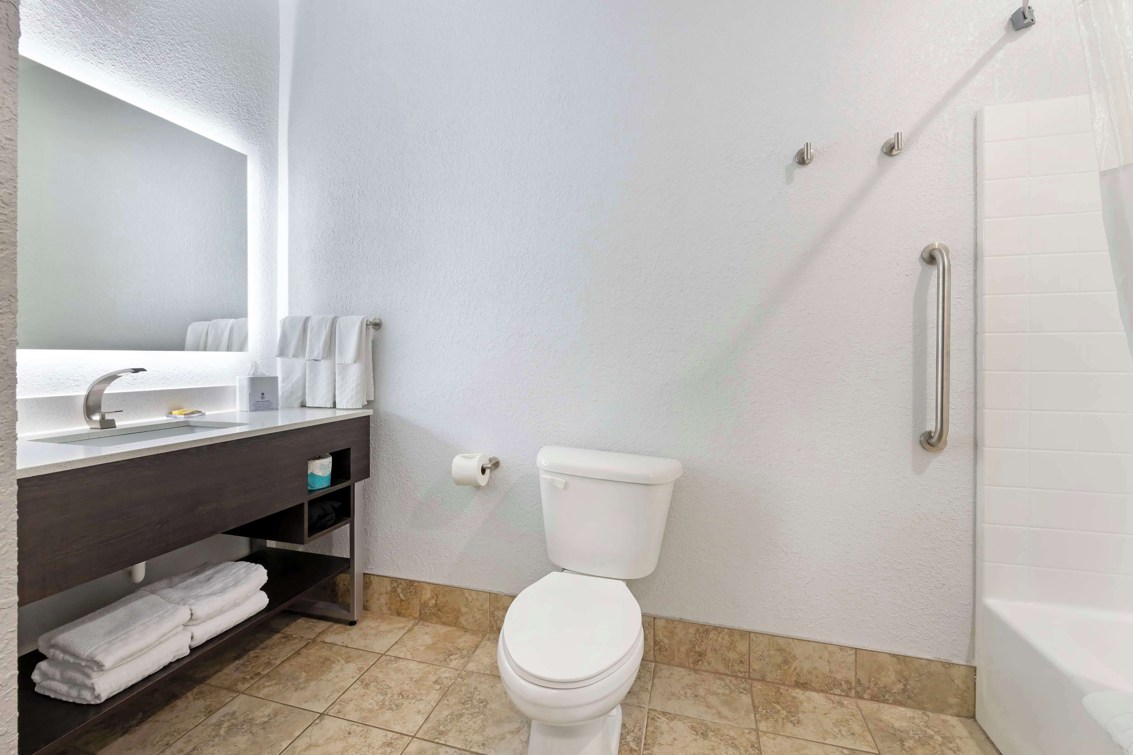 Wyndham Garden Appleton | Appleton, WI Hotels