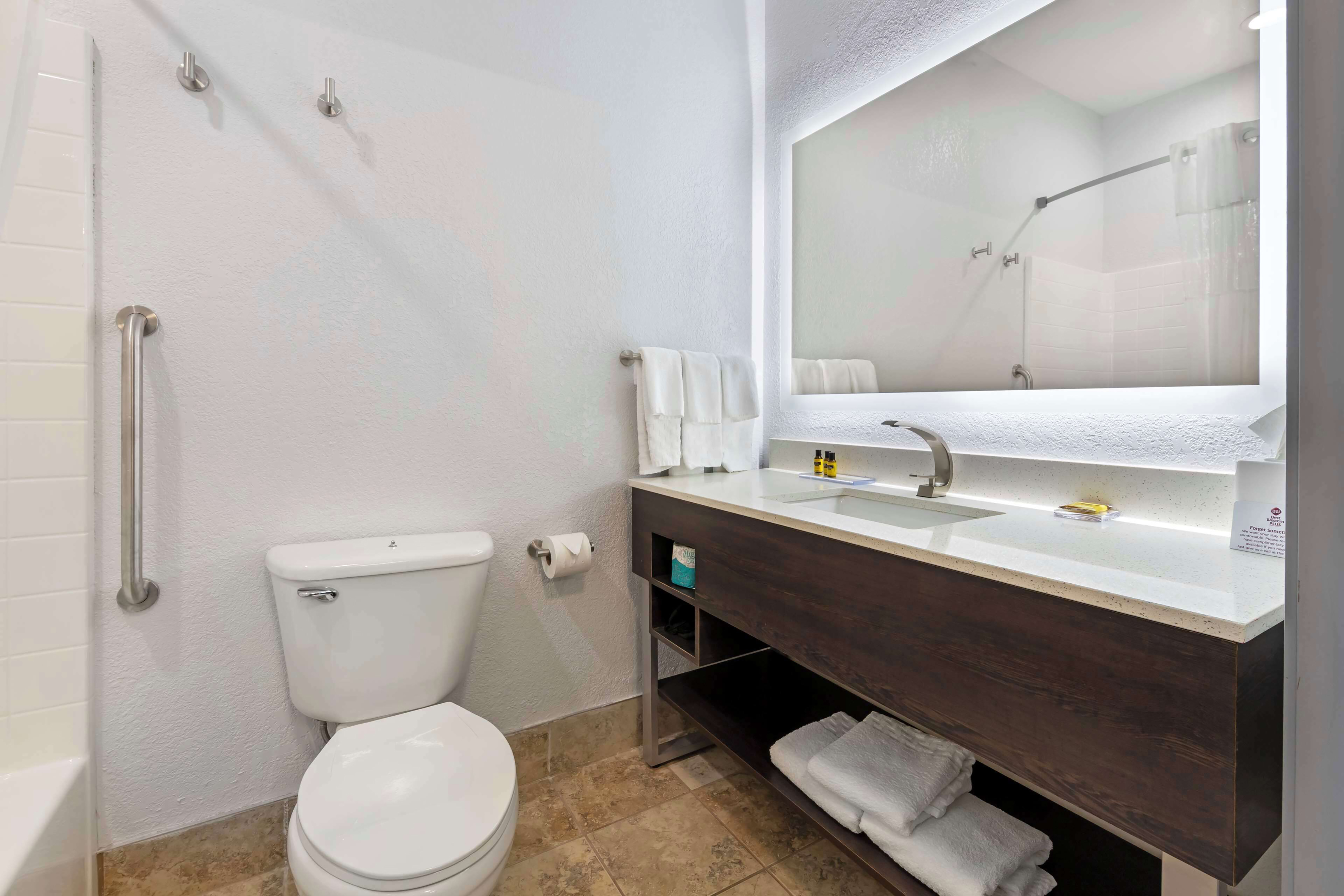 Wyndham Garden Appleton | Appleton, WI Hotels