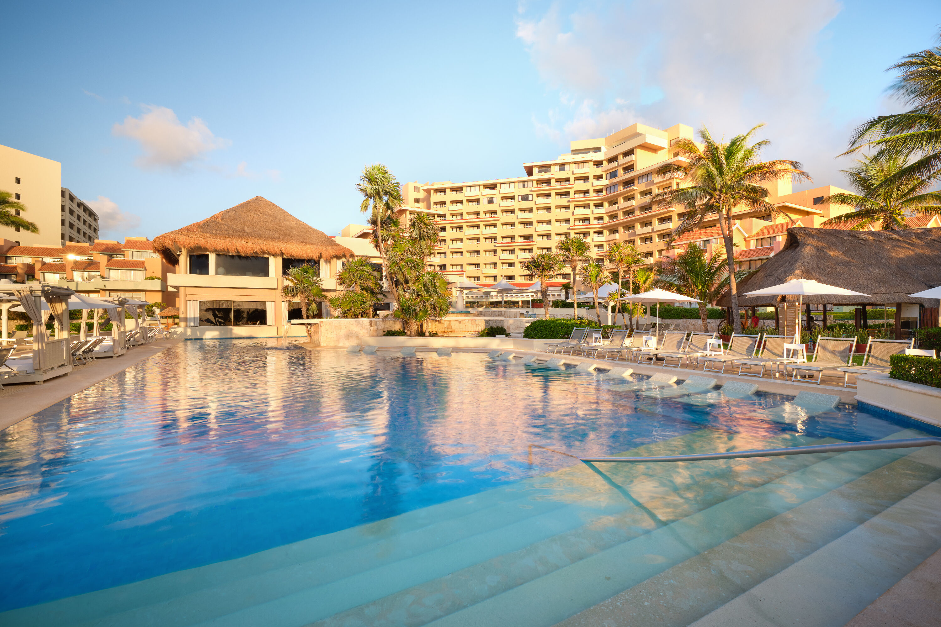 Wyndham Grand Cancun All Inclusive Resort & Villas | Cancun, MX Hotels