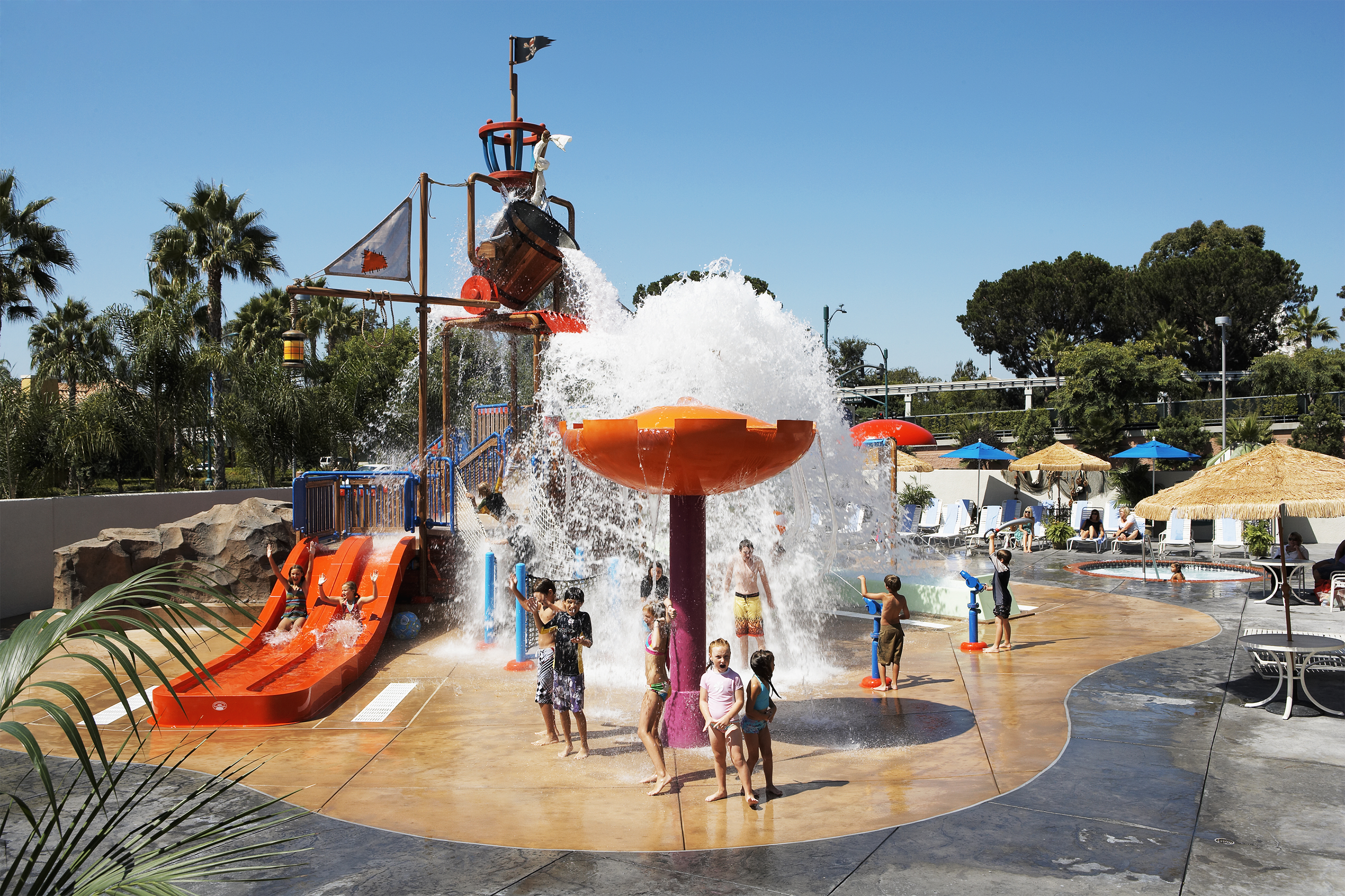 Howard Johnson by Wyndham Anaheim Hotel and Water Playground | Anaheim ...