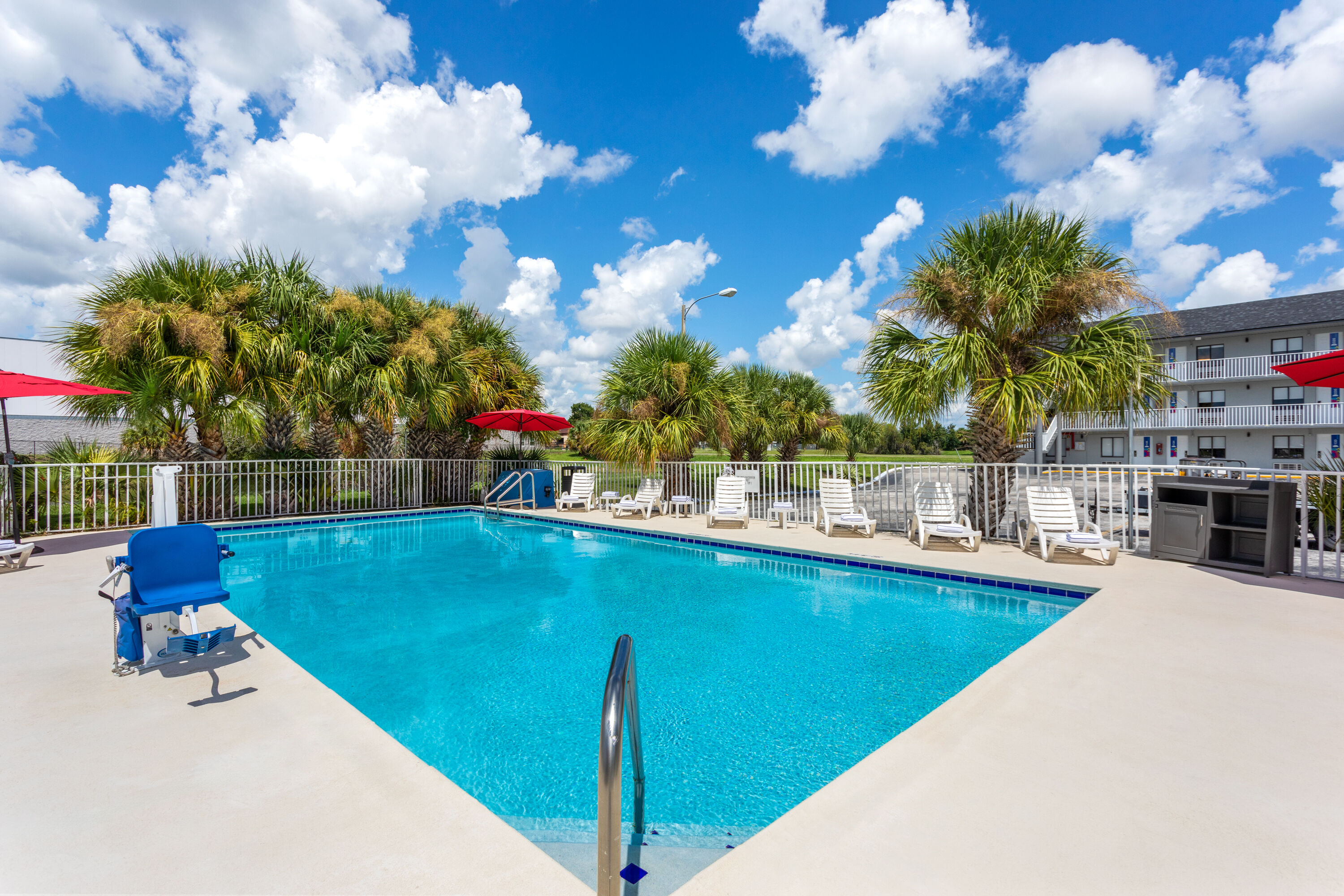 Developer Inn Highway, A Howard Johnson by Wyndham | Kissimmee, FL Hotels