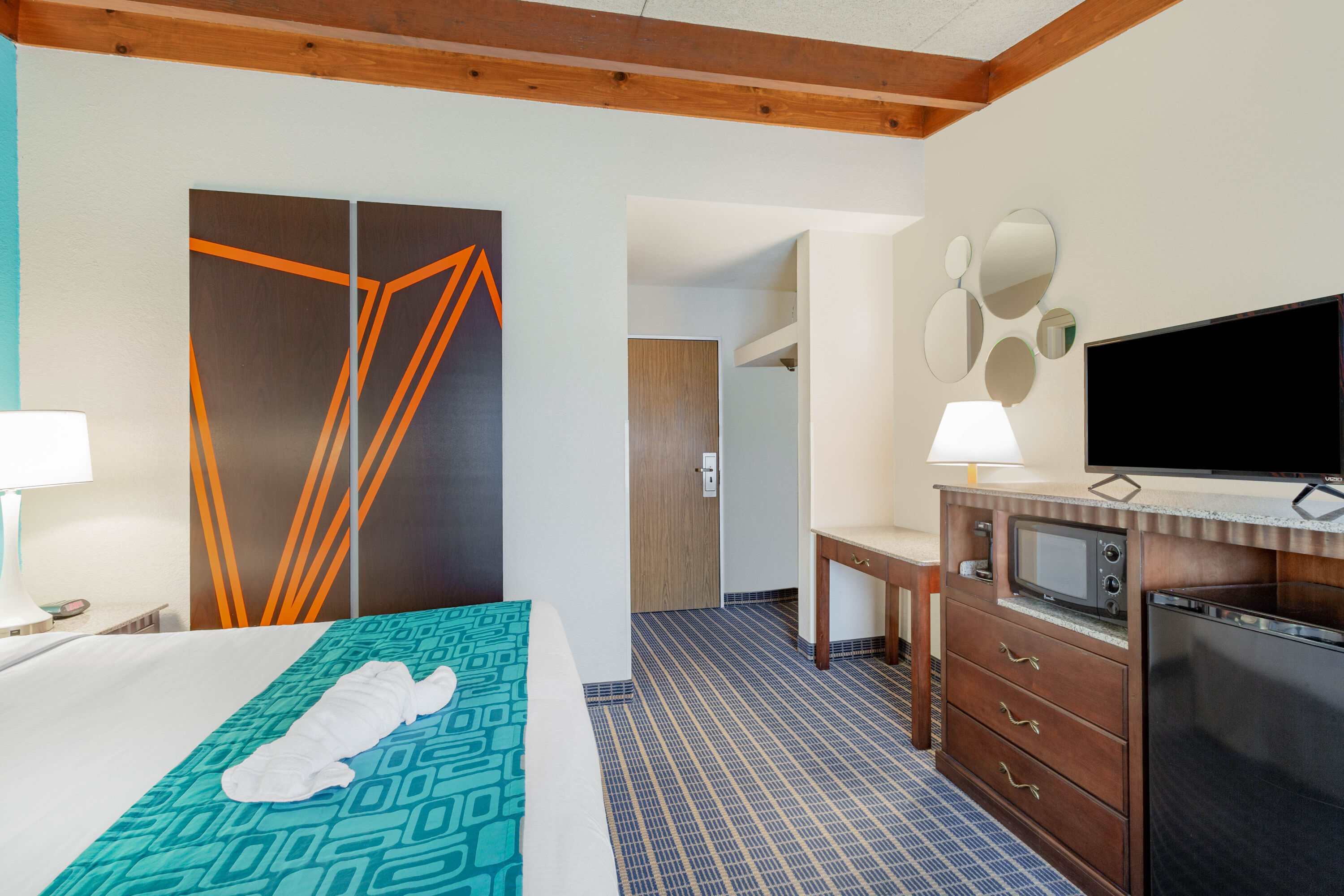 Howard Johnson by Wyndham Bangor | Bangor, ME Hotels