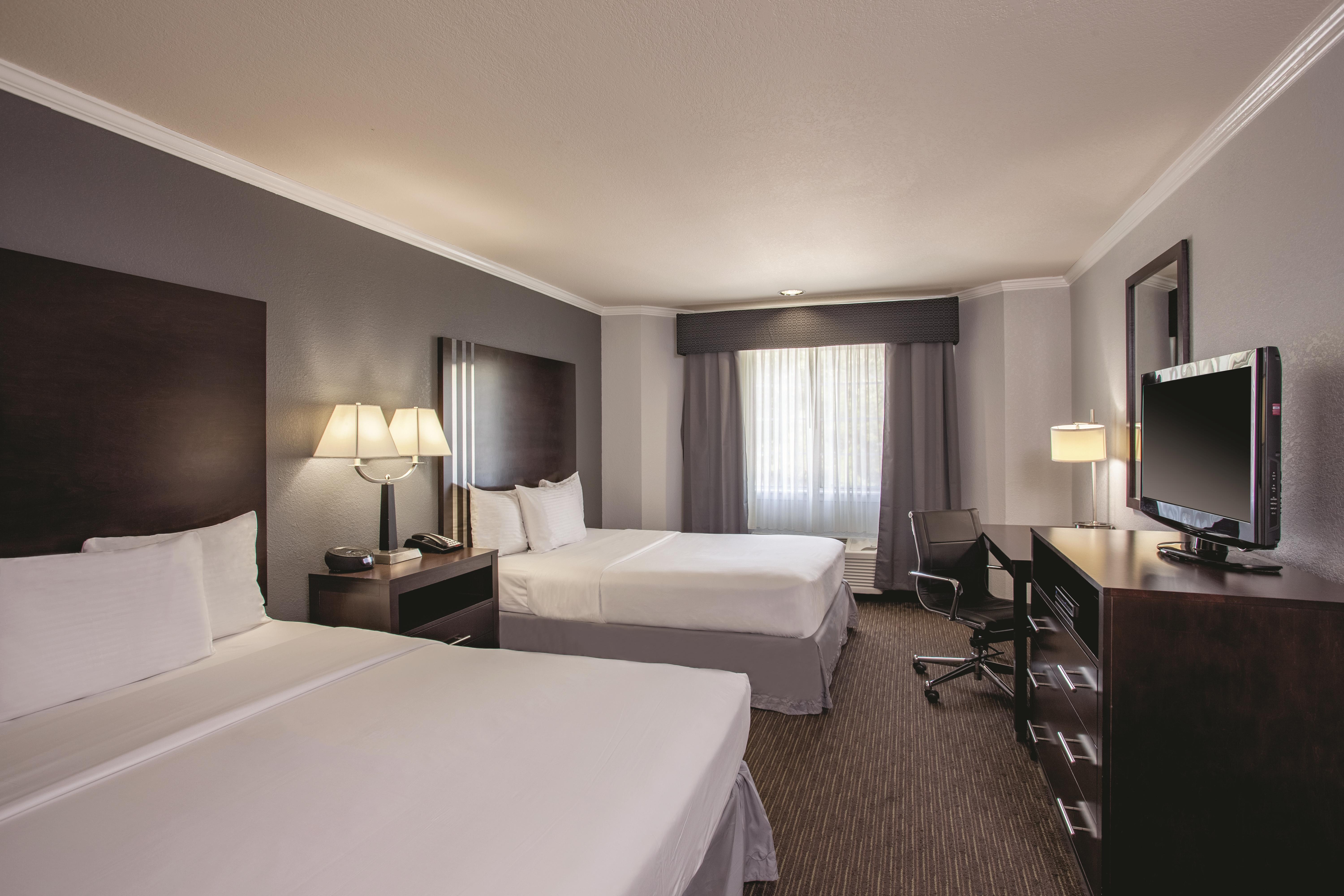 La Quinta Inn & Suites by Wyndham Davis | Davis, CA Hotels