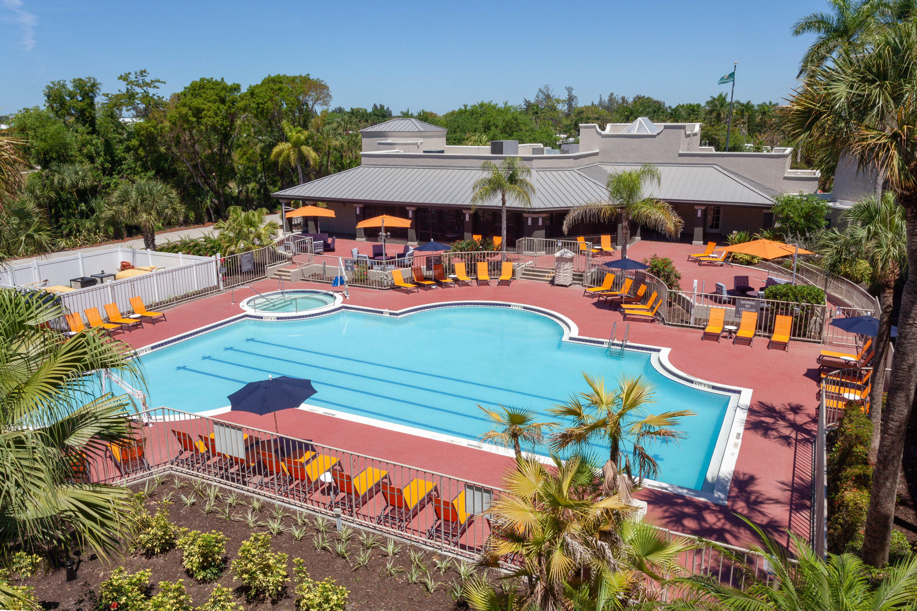 La Quinta Inn & Suites by Wyndham Ft. Myers-Sanibel Gateway | Fort ...