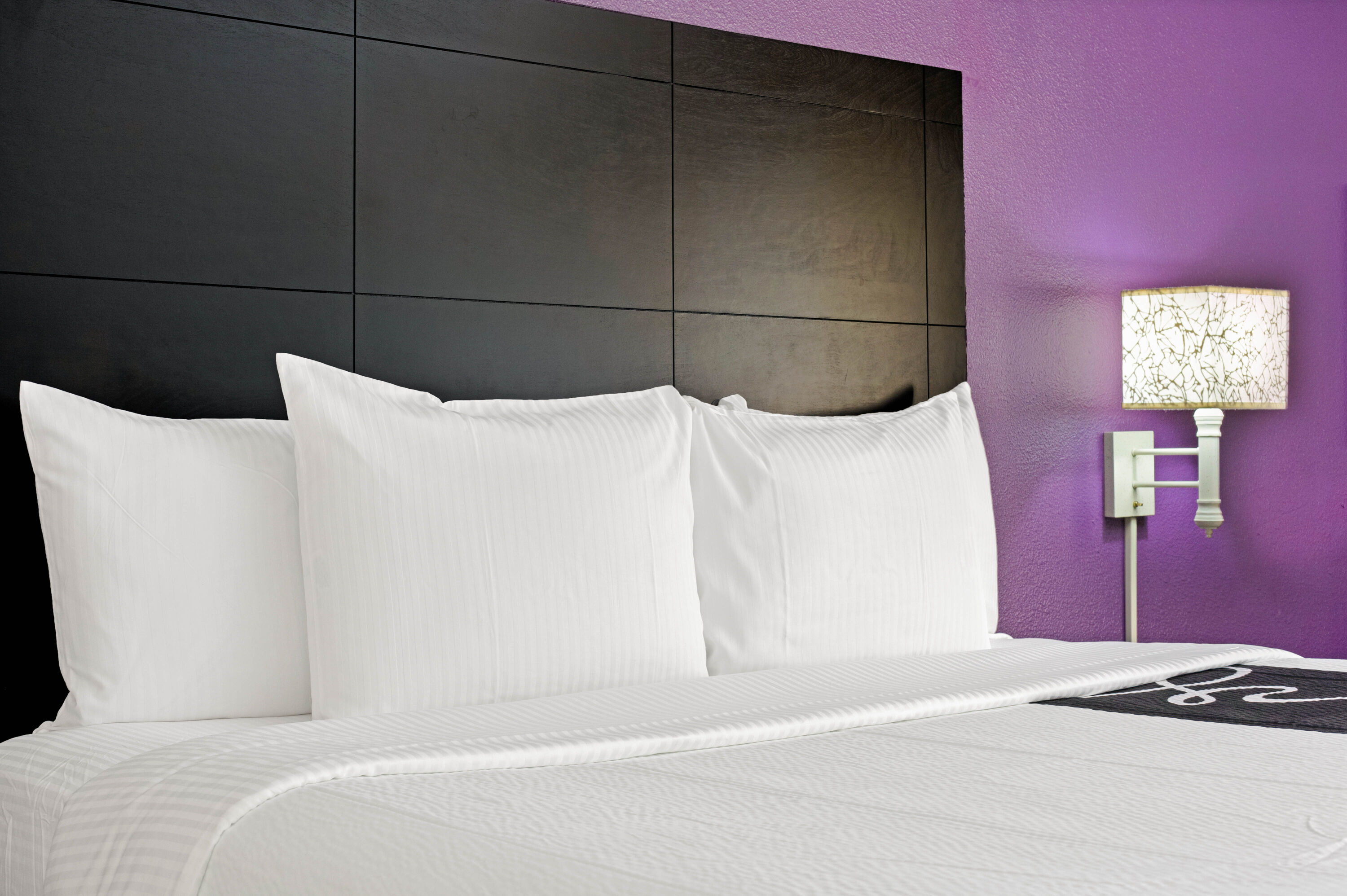 La Quinta Inn & Suites by Wyndham Miami Airport East | Miami, FL Hotels