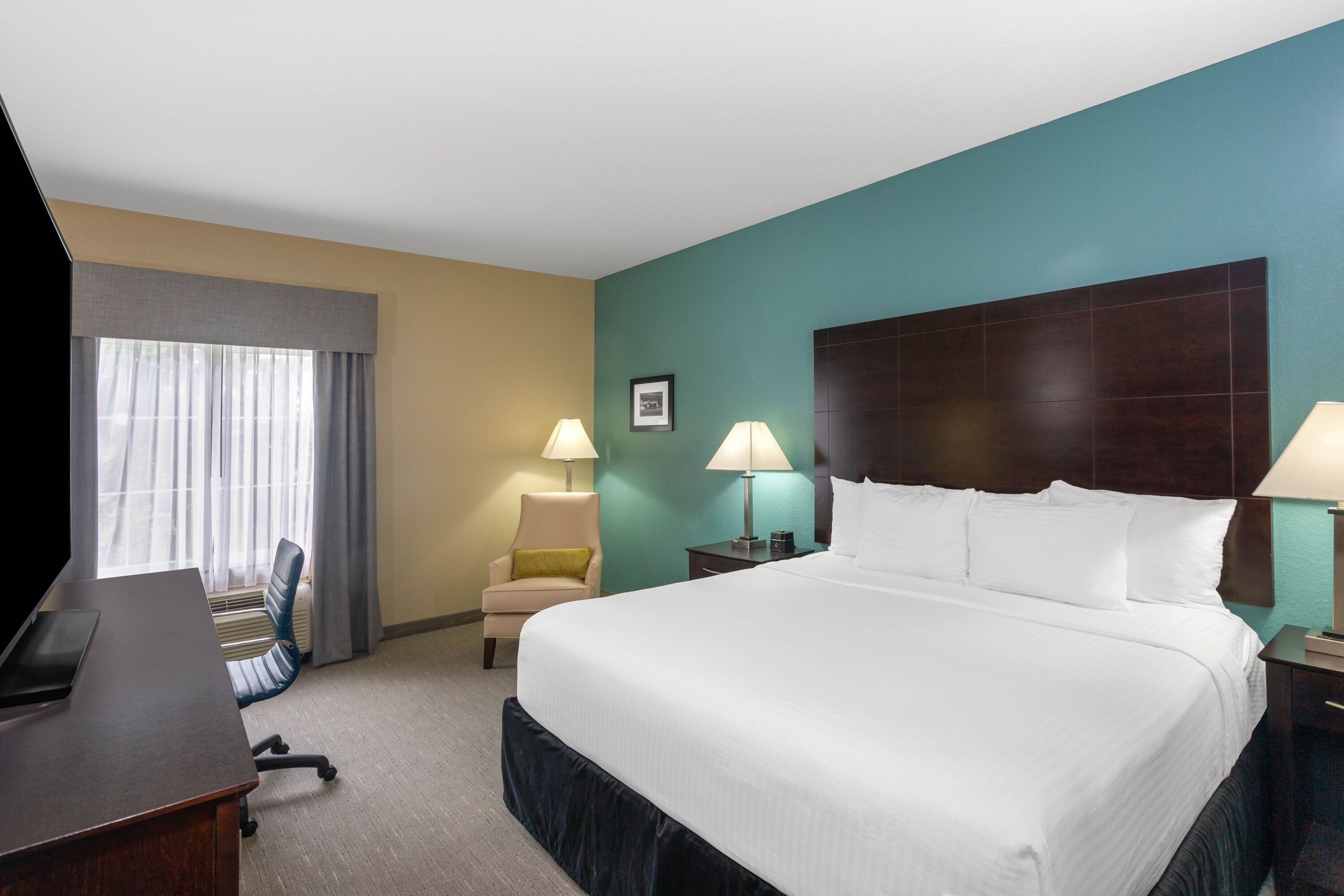La Quinta Inn & Suites by Wyndham Sebring | Sebring, FL Hotels