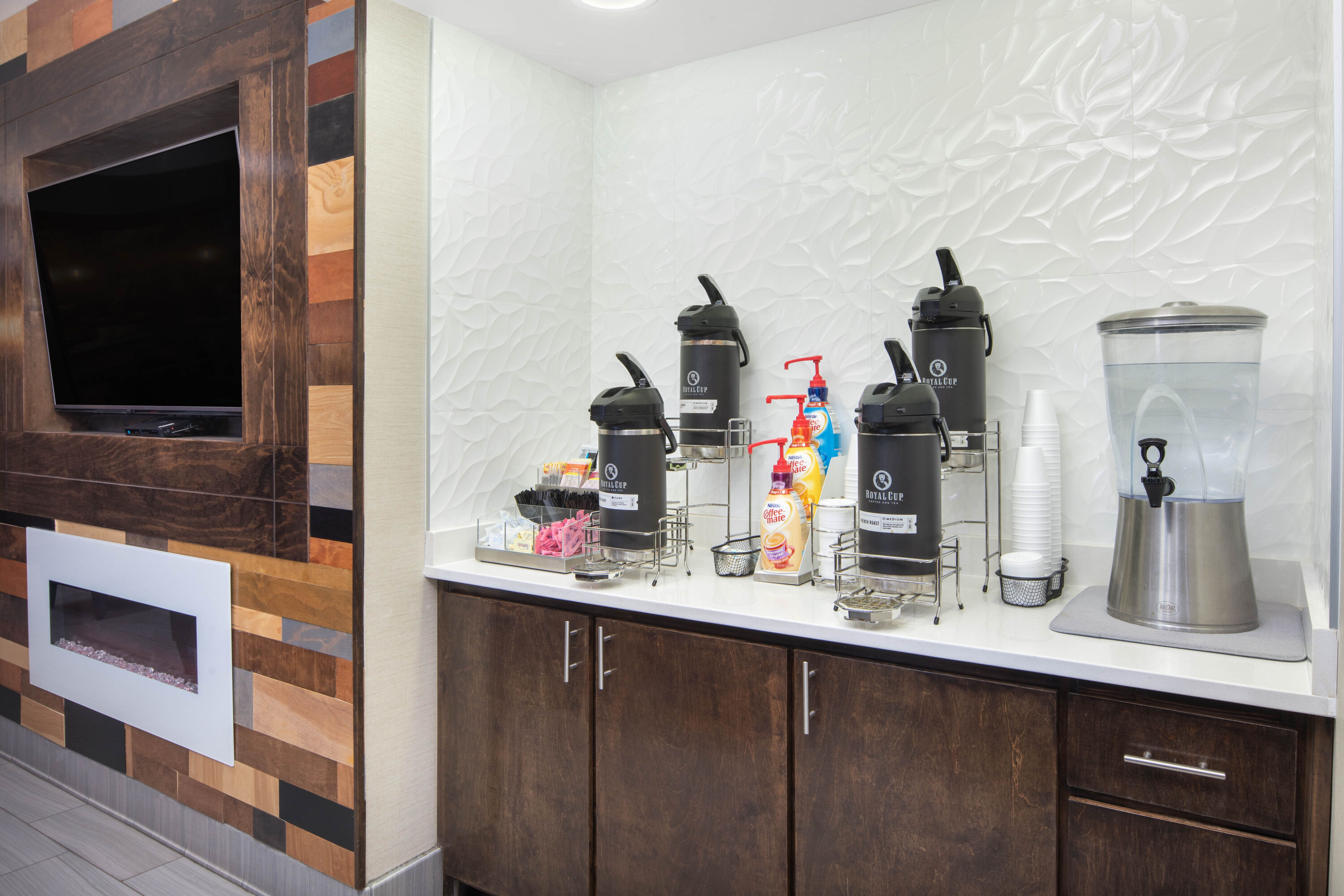 La Quinta Inn by Wyndham Calhoun South I-75 | Calhoun, GA Hotels