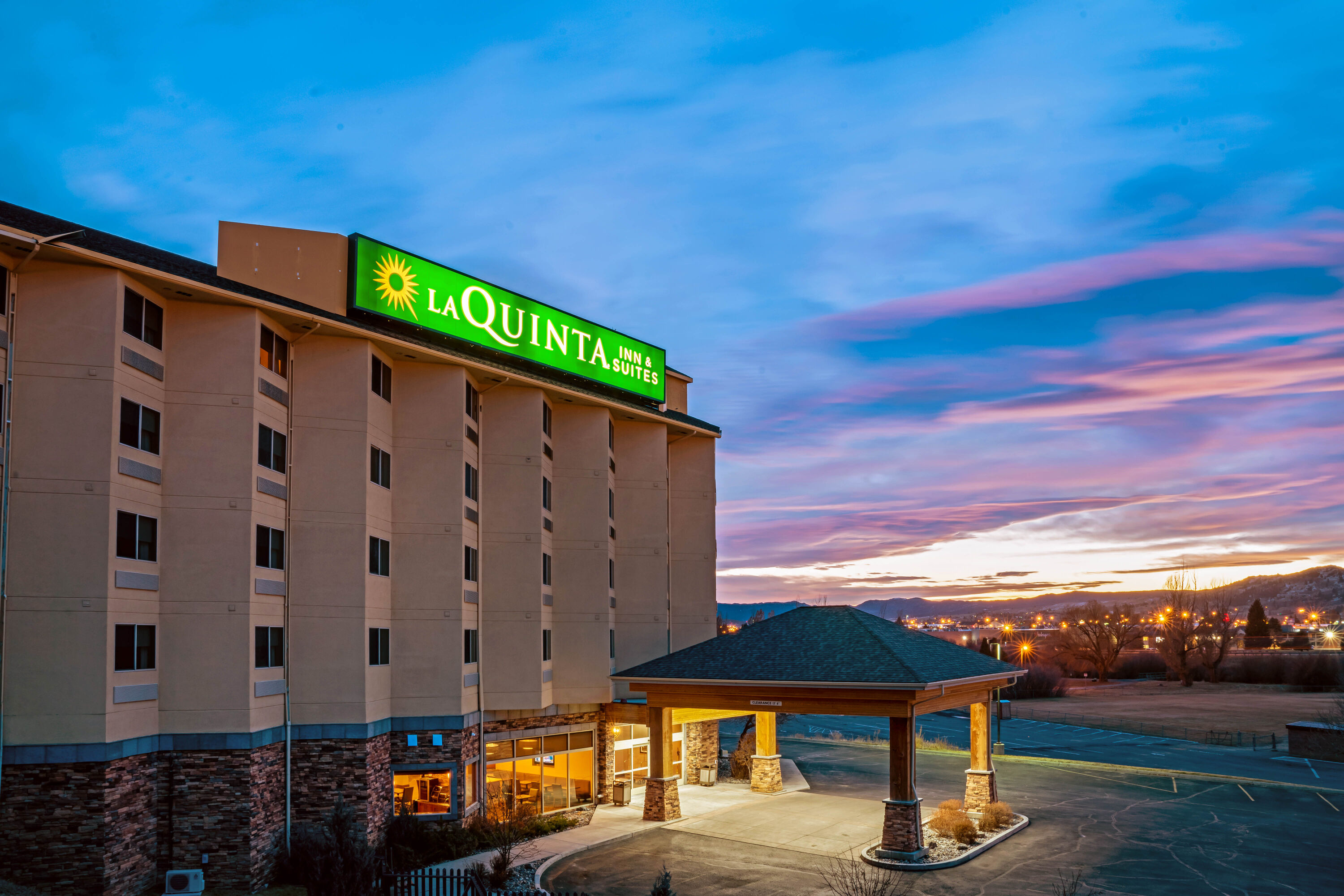 La Quinta Inn & Suites by Wyndham Butte | Butte, MT Hotels