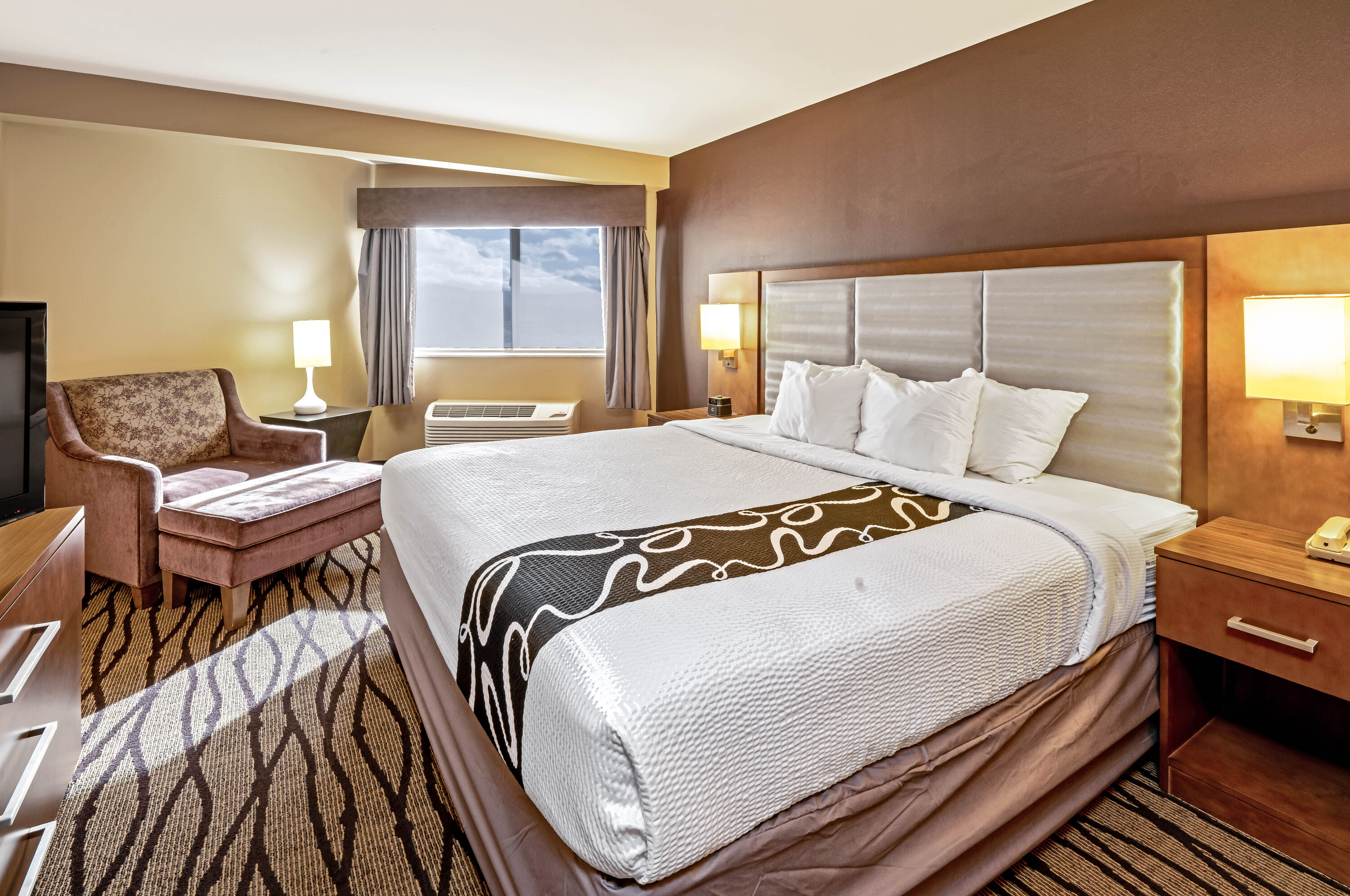 La Quinta Inn & Suites by Wyndham Butte | Butte, MT Hotels