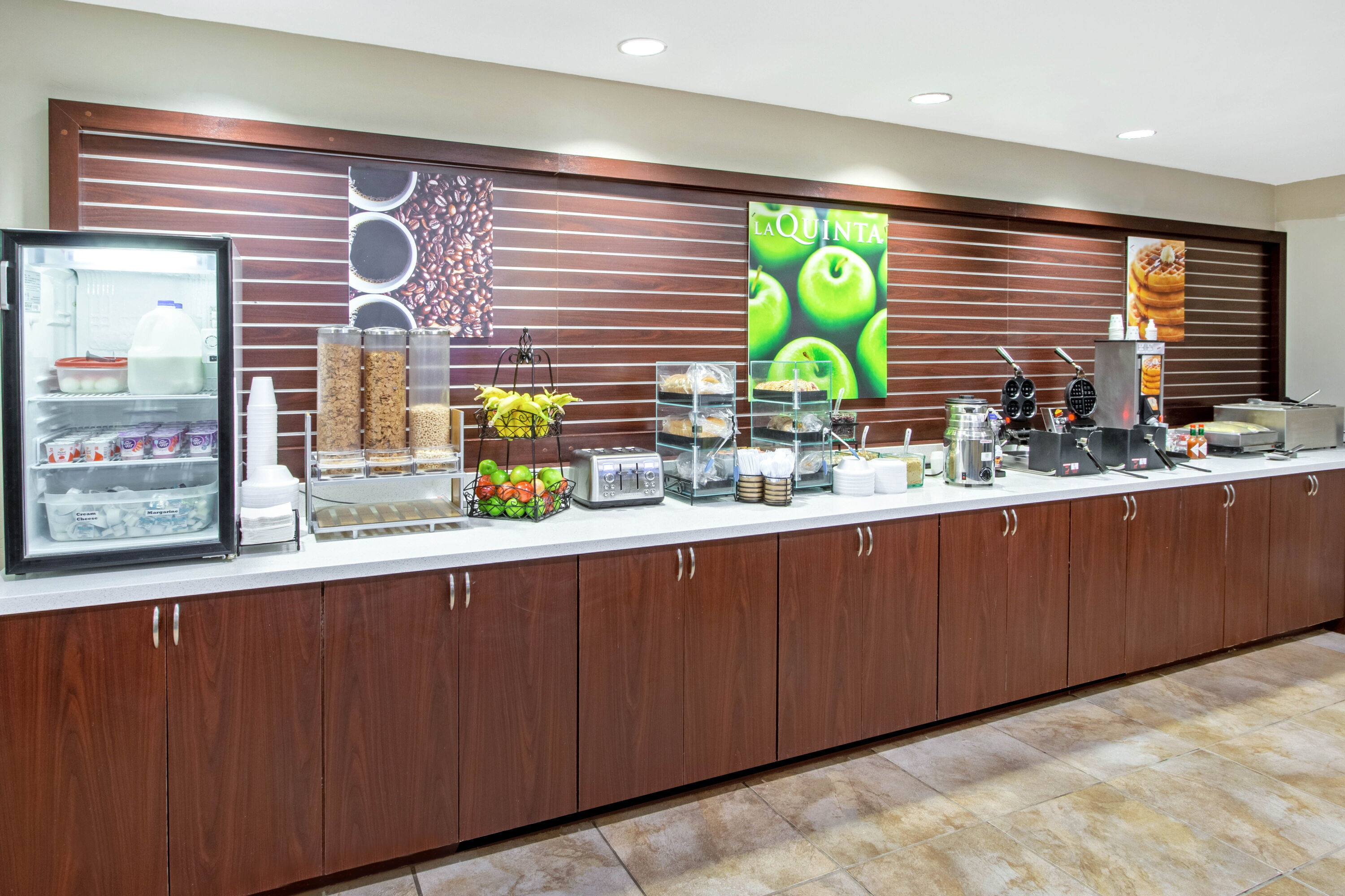 La Quinta Inn & Suites by Wyndham Ruidoso Downs | Ruidoso Downs, NM Hotels