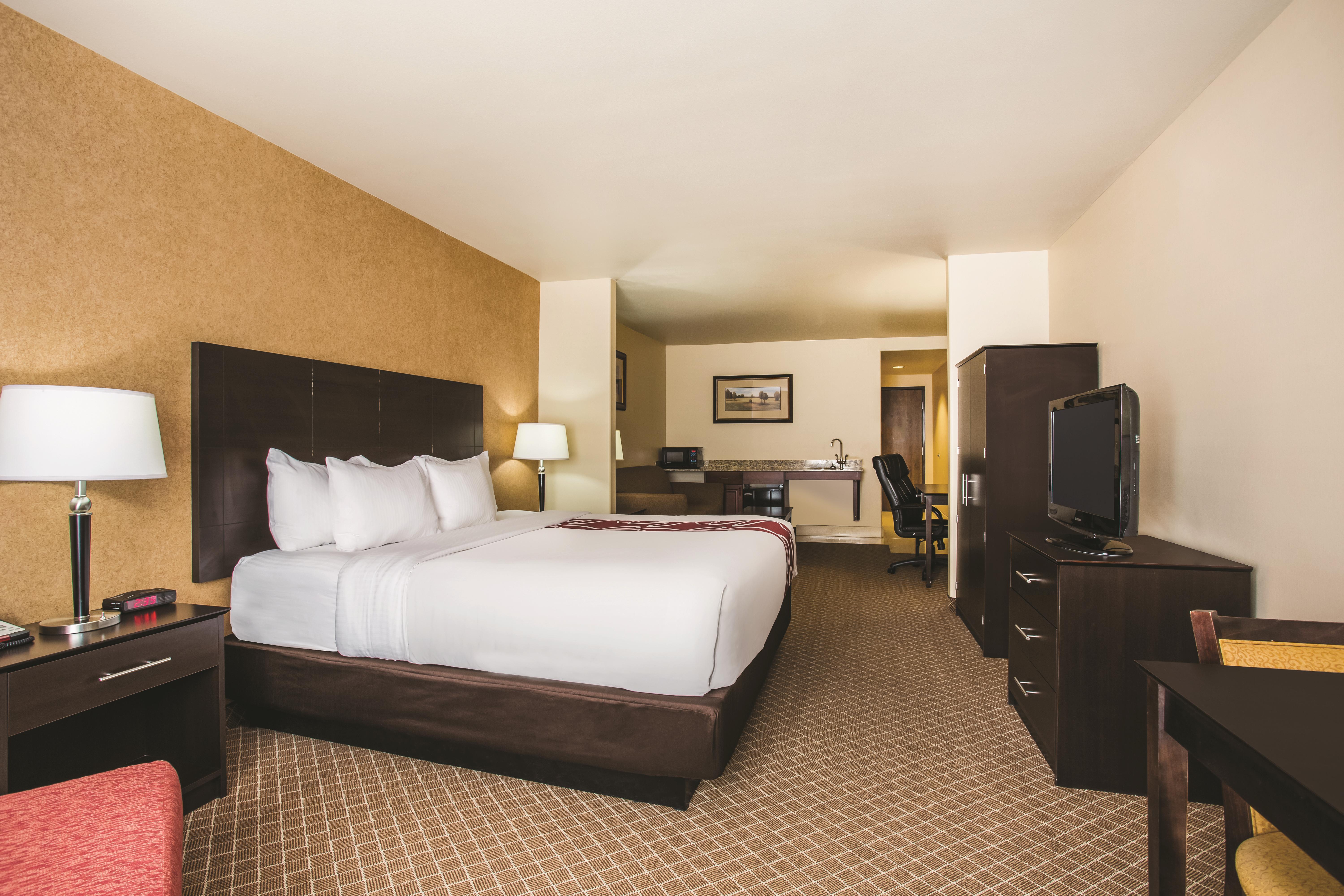 La Quinta Inn & Suites by Wyndham Ely | Ely, NV Hotels