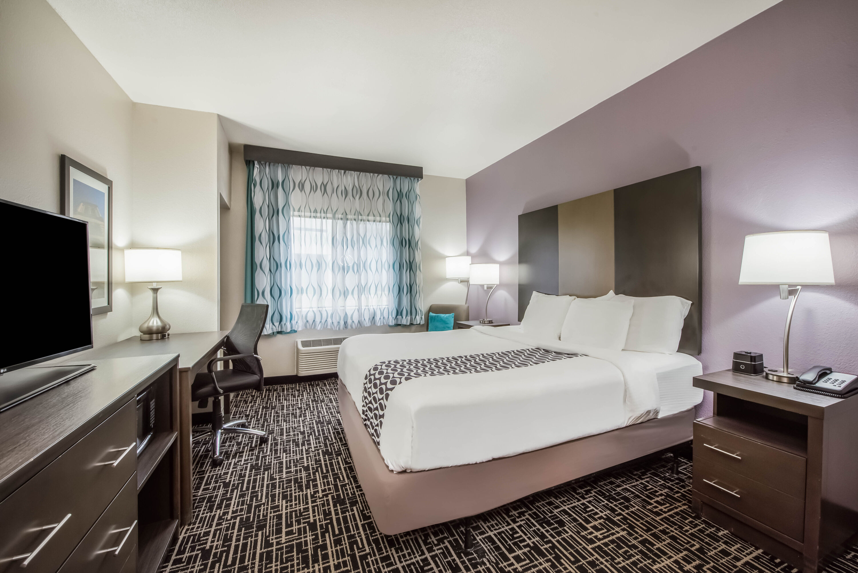 La Quinta Inn & Suites by Wyndham Fairborn Wright-Patterson | Fairborn ...