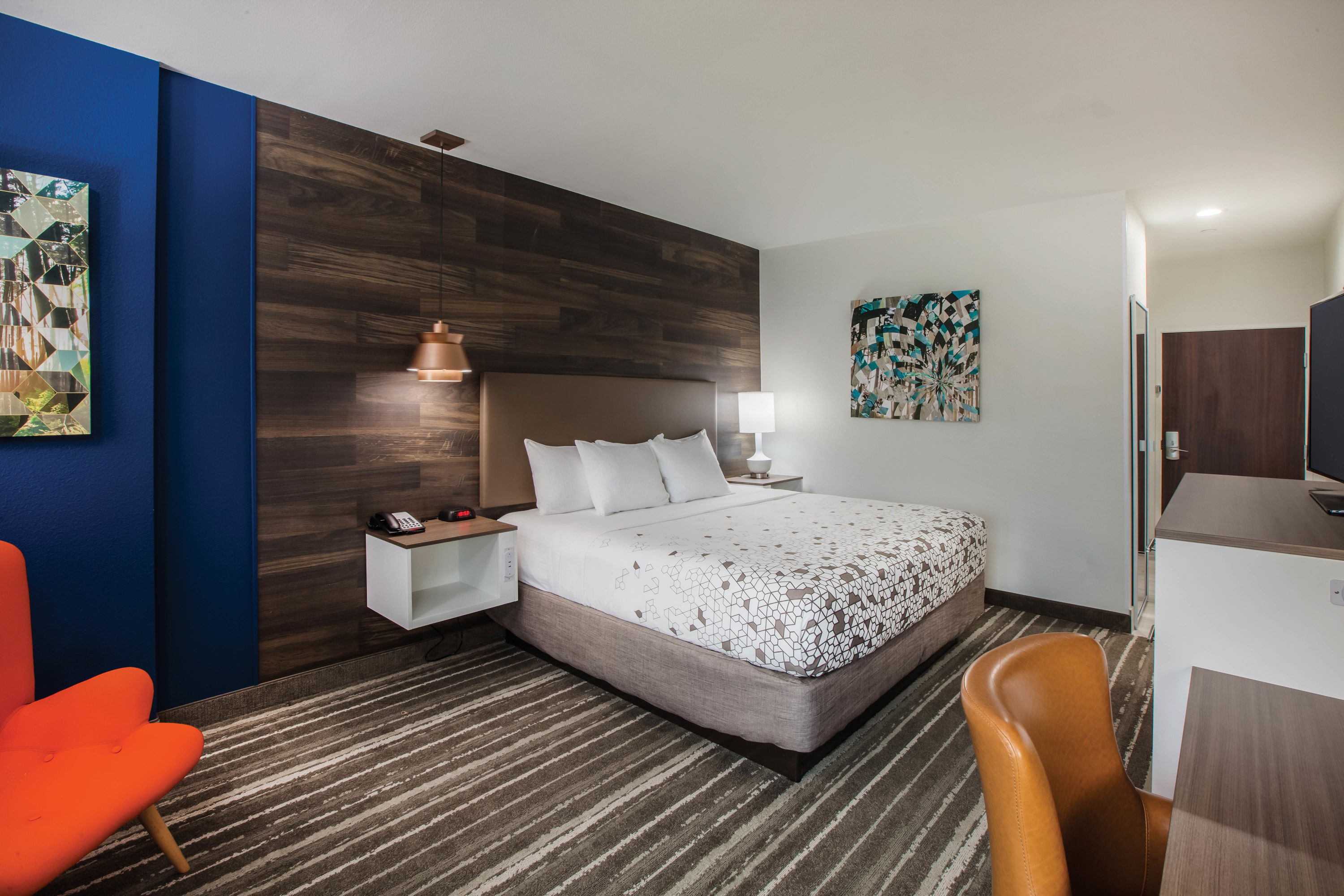 La Quinta Inn & Suites by Wyndham Owasso | Owasso, OK Hotels