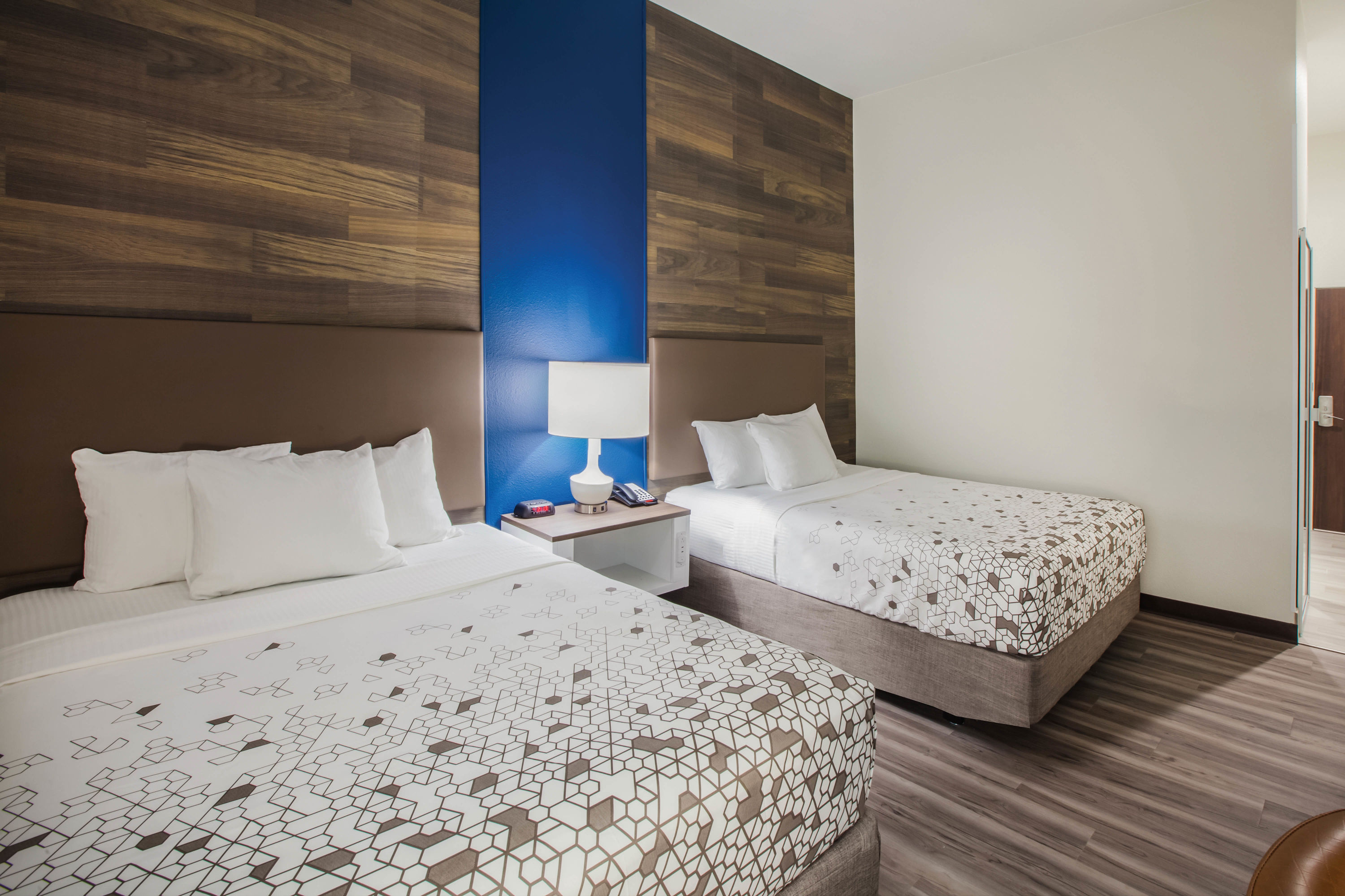 La Quinta Inn & Suites by Wyndham Owasso | Owasso, OK Hotels