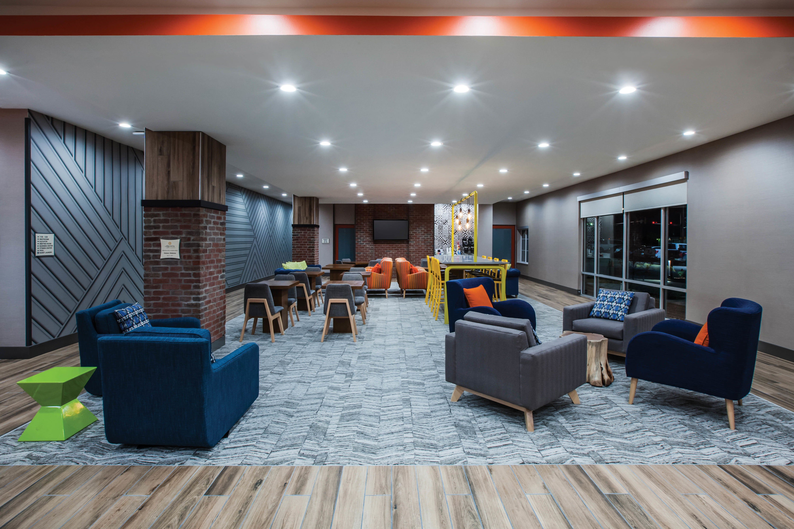 La Quinta Inn & Suites by Wyndham Owasso | Owasso, OK Hotels