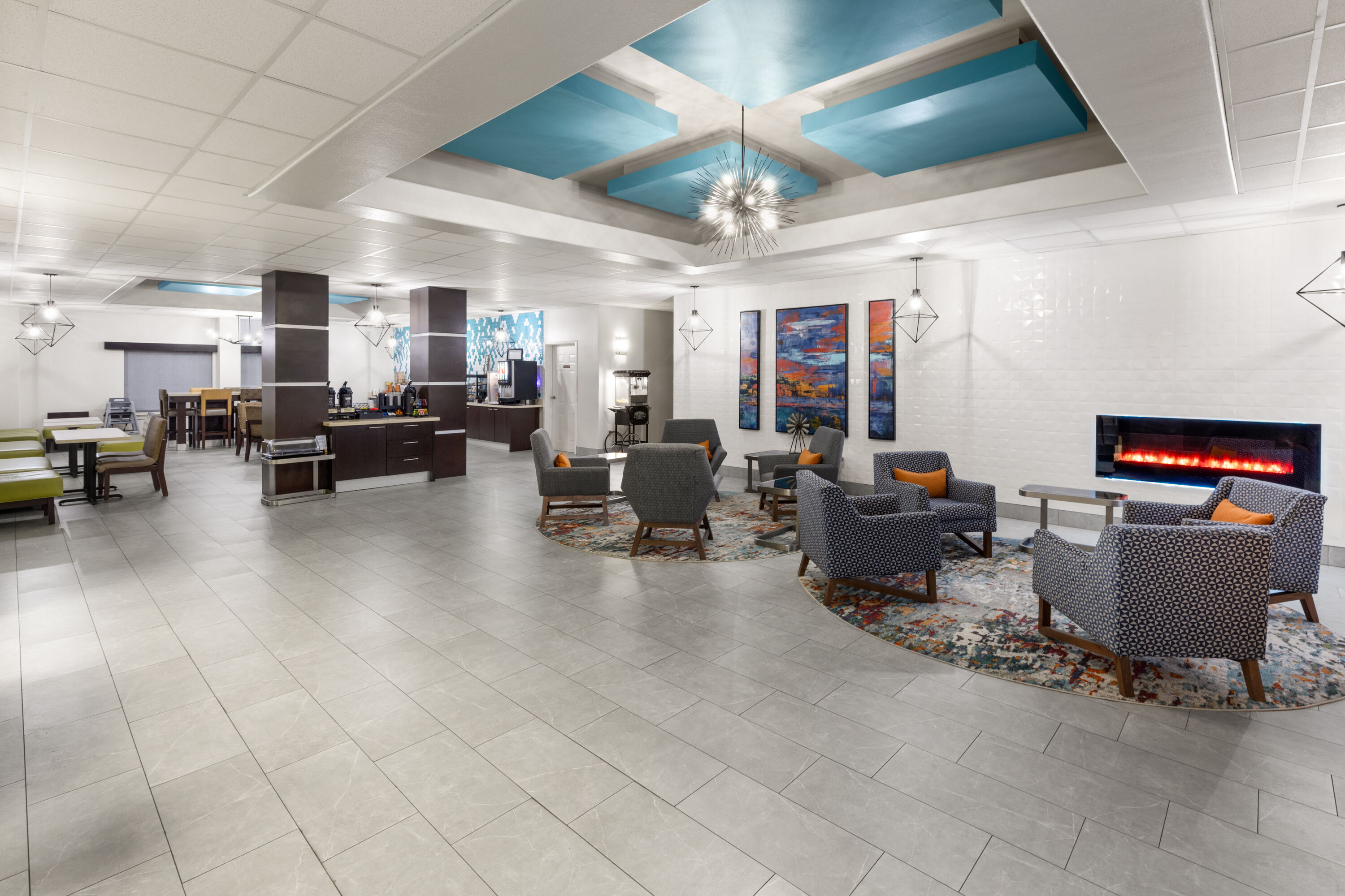 La Quinta Inn & Suites by Wyndham Angleton | Angleton, TX Hotels
