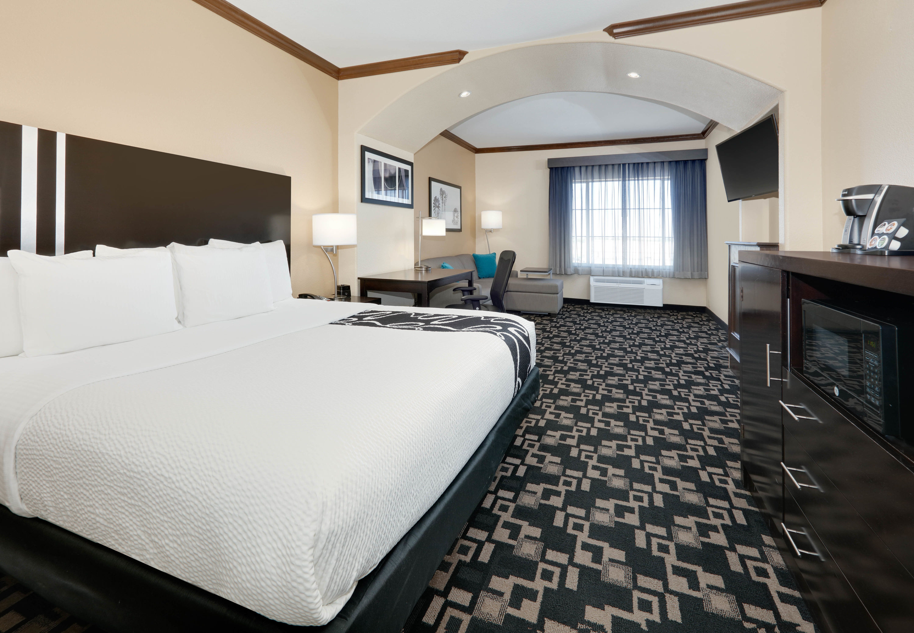 La Quinta Inn & Suites by Wyndham Big Spring | Big Spring, TX Hotels