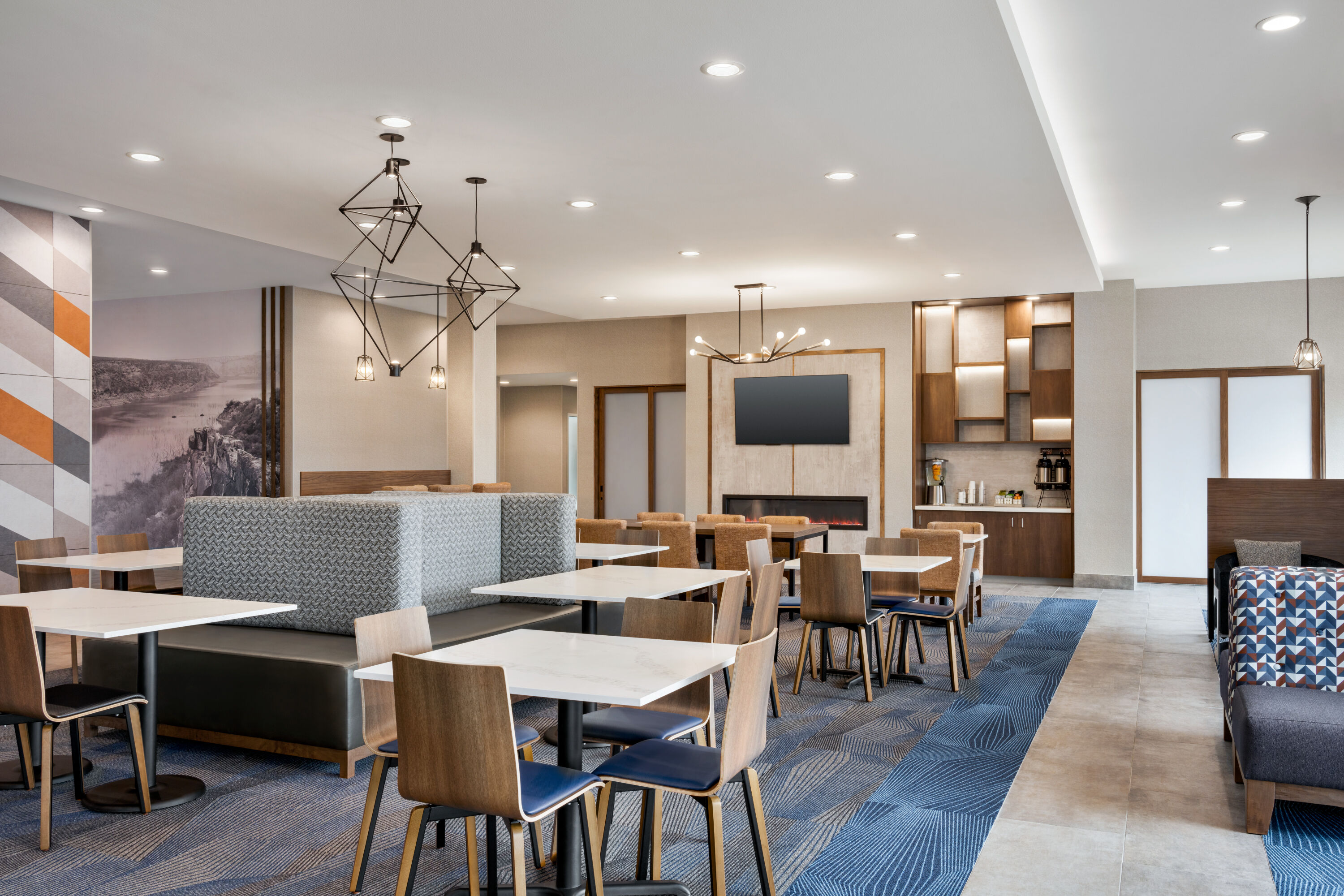 La Quinta Inn & Suites by Wyndham Del Rio | Del Rio, TX Hotels