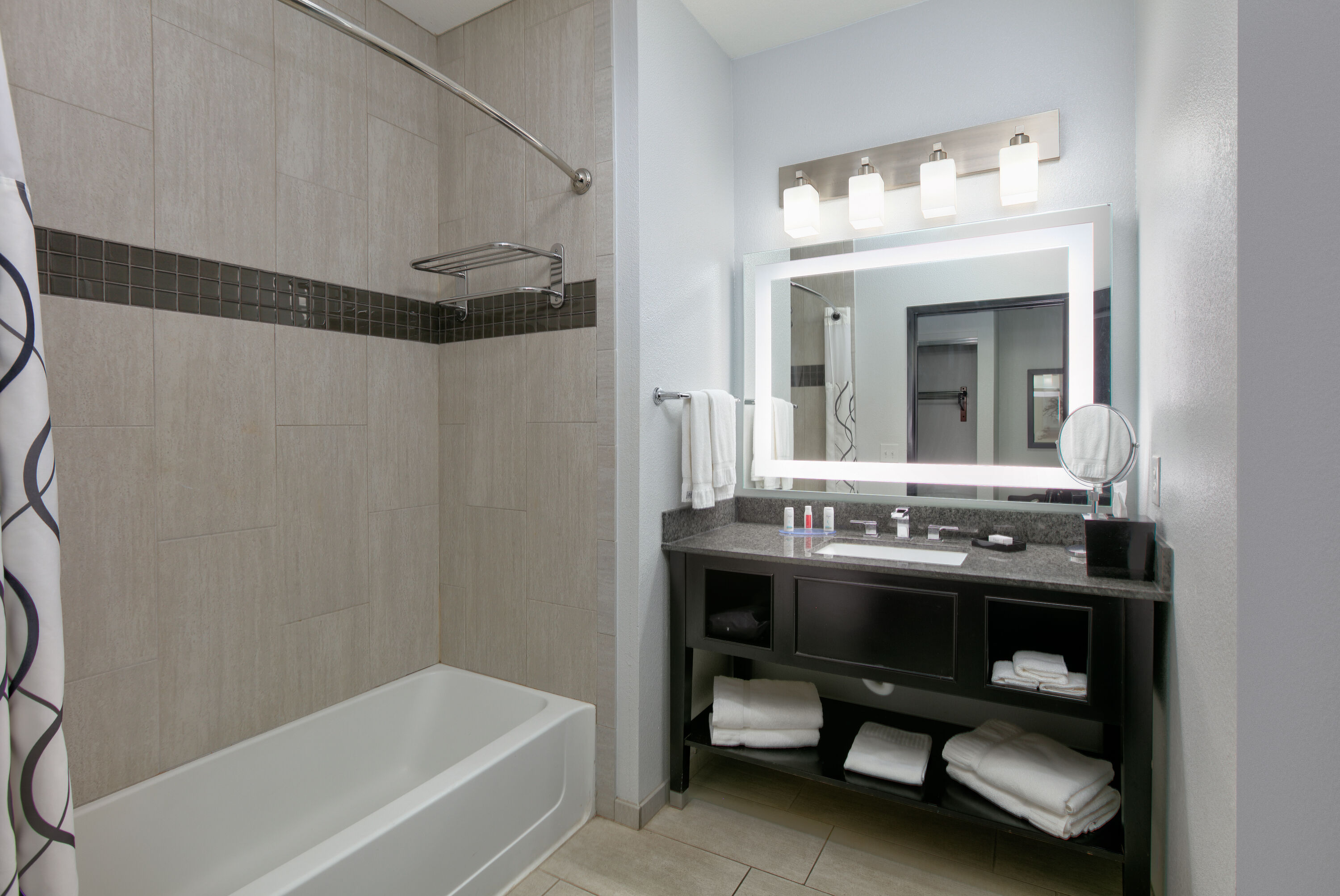 La Quinta Inn & Suites by Wyndham Lubbock Southwest | Lubbock, TX Hotels