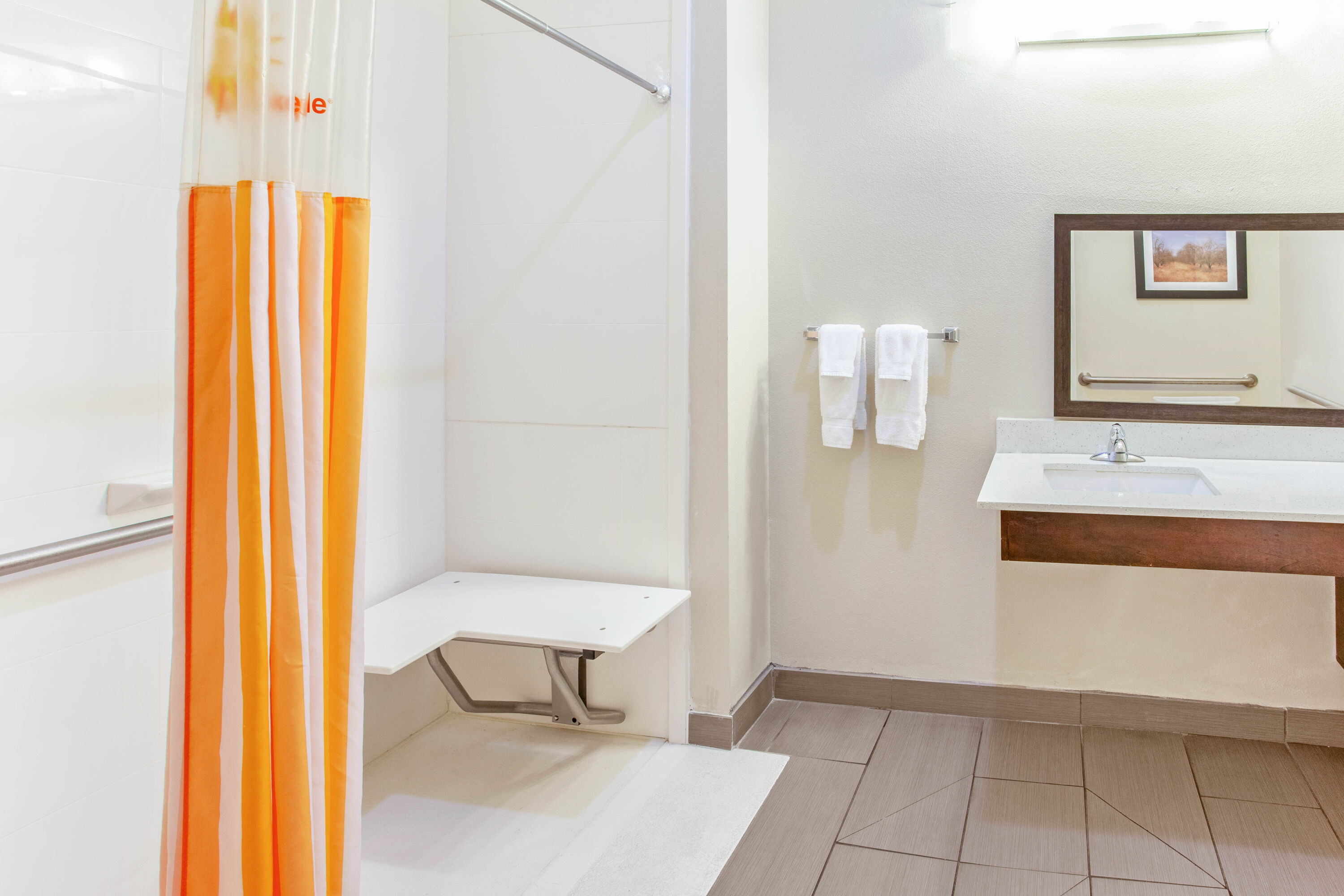 La Quinta Inn & Suites by Wyndham Luling | Luling, TX Hotels