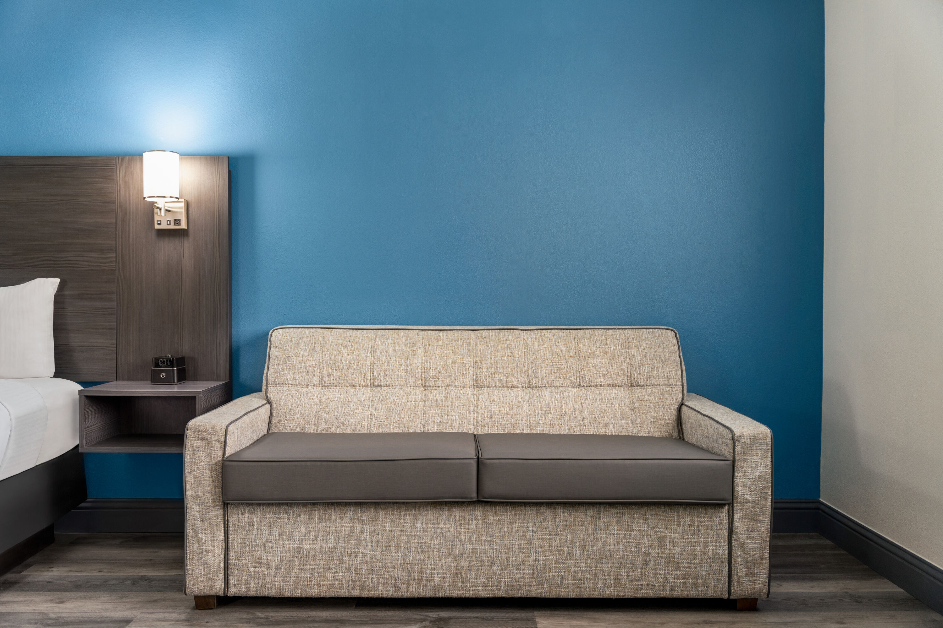 La Quinta Inn & Suites by Wyndham Round Rock North | Round Rock, TX Hotels