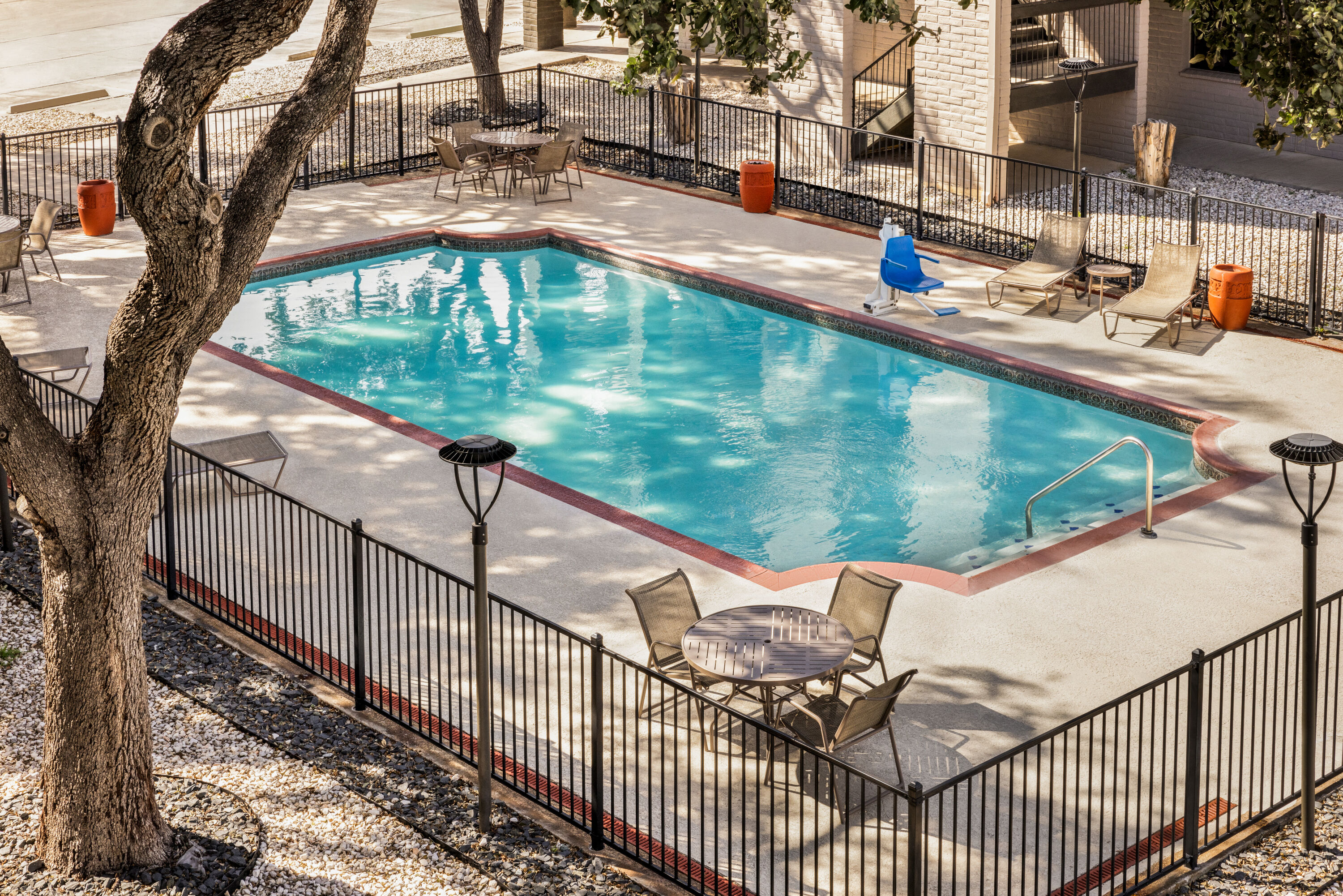 La Quinta Inn by Wyndham San Antonio I-35 N at Toepperwein | San ...