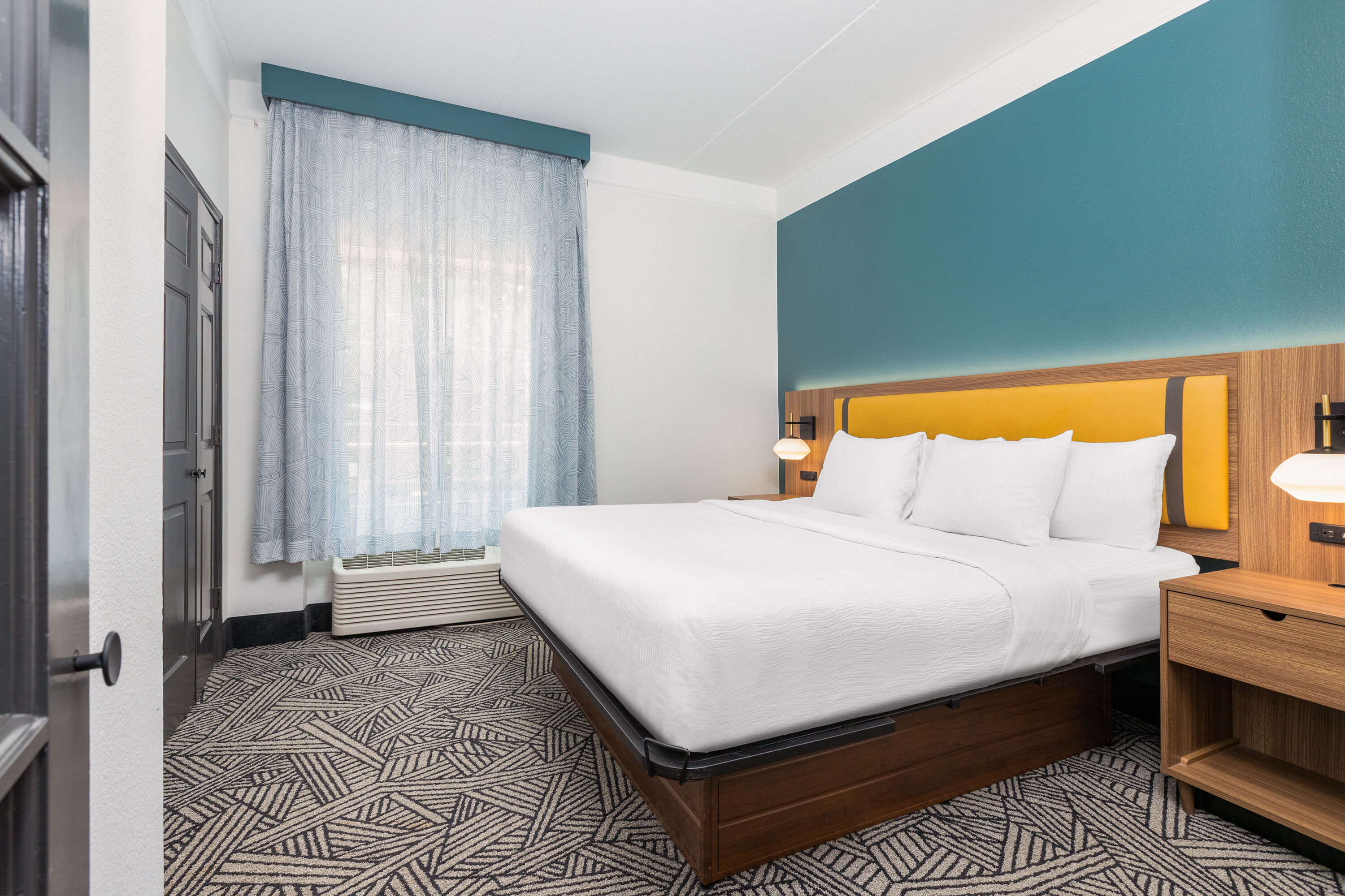 La Quinta Inn & Suites by Wyndham Sherman | Sherman, TX Hotels