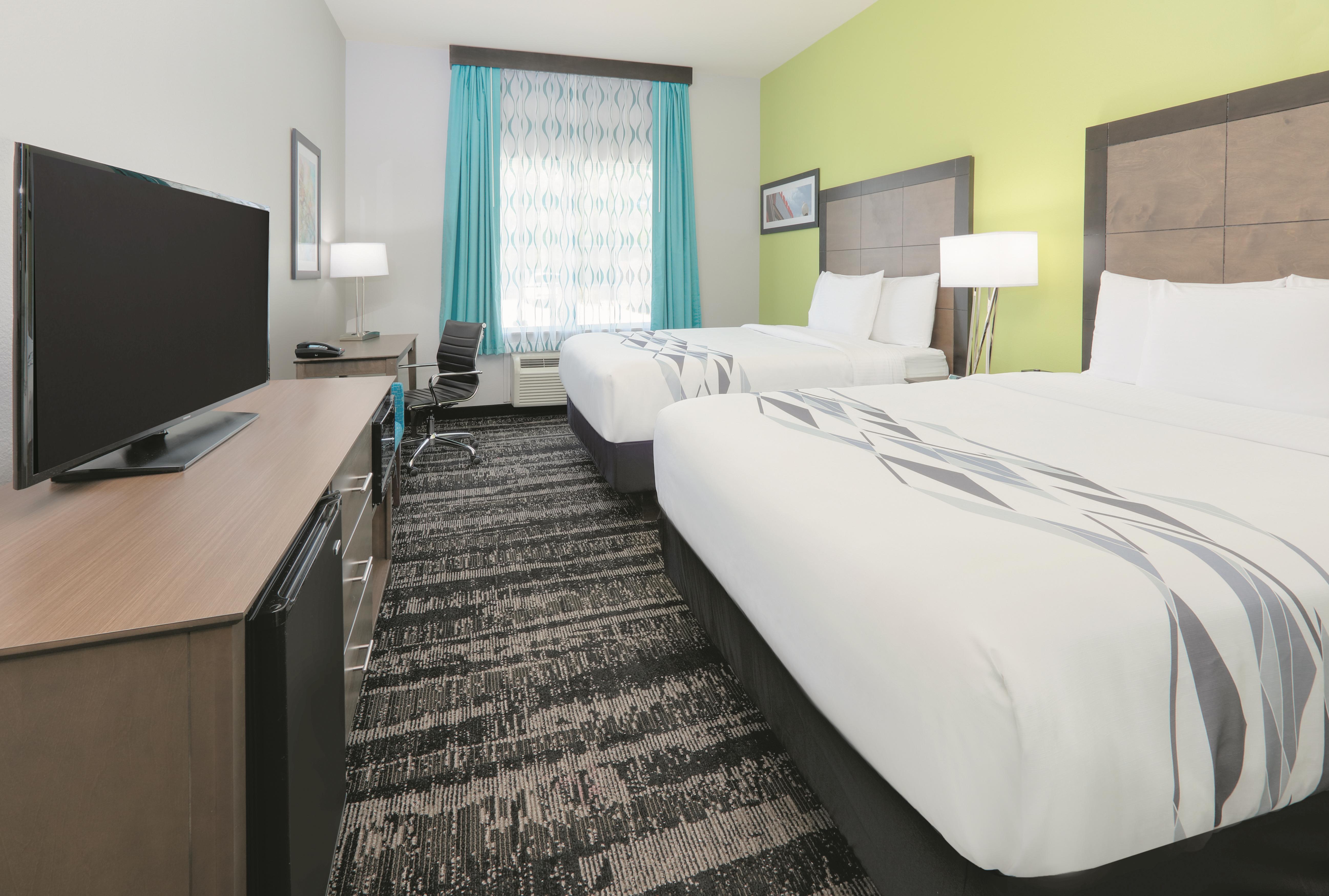 La Quinta Inn & Suites by Wyndham Tyler South | Tyler, TX Hotels