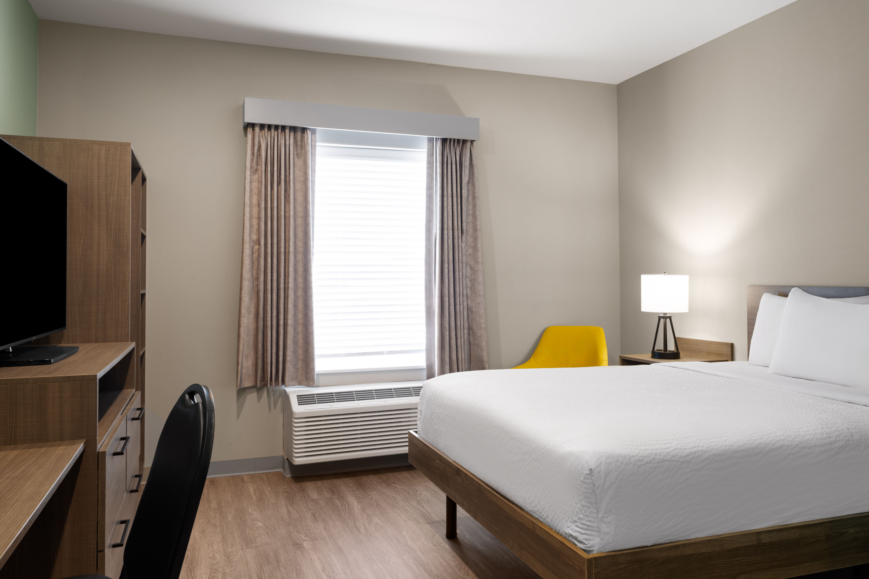 ECHO Suites Extended Stay by Wyndham Indianapolis AmeriPlex ...