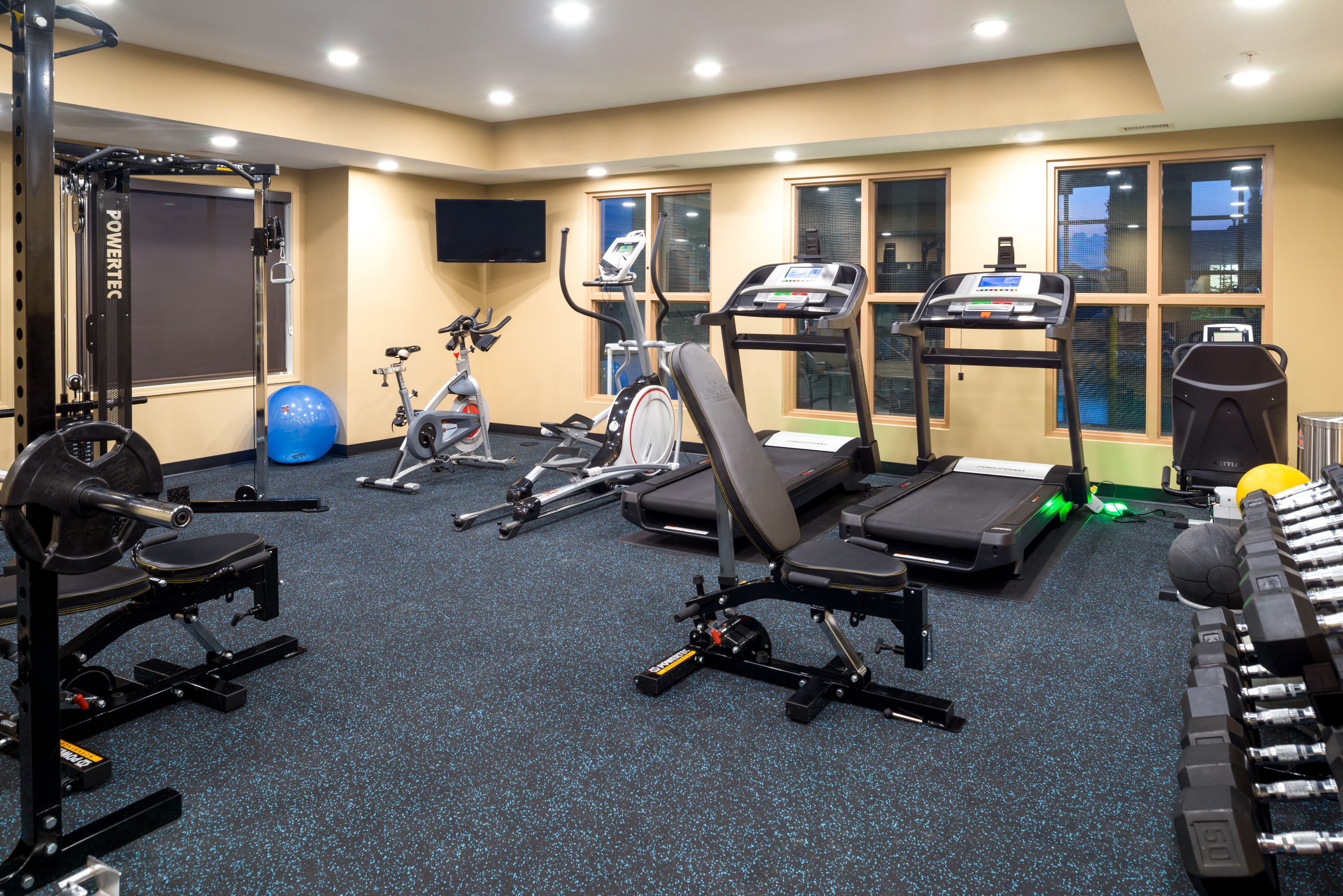 Microtel Inn & Suites by Wyndham Red Deer | Red Deer, AB Hotels