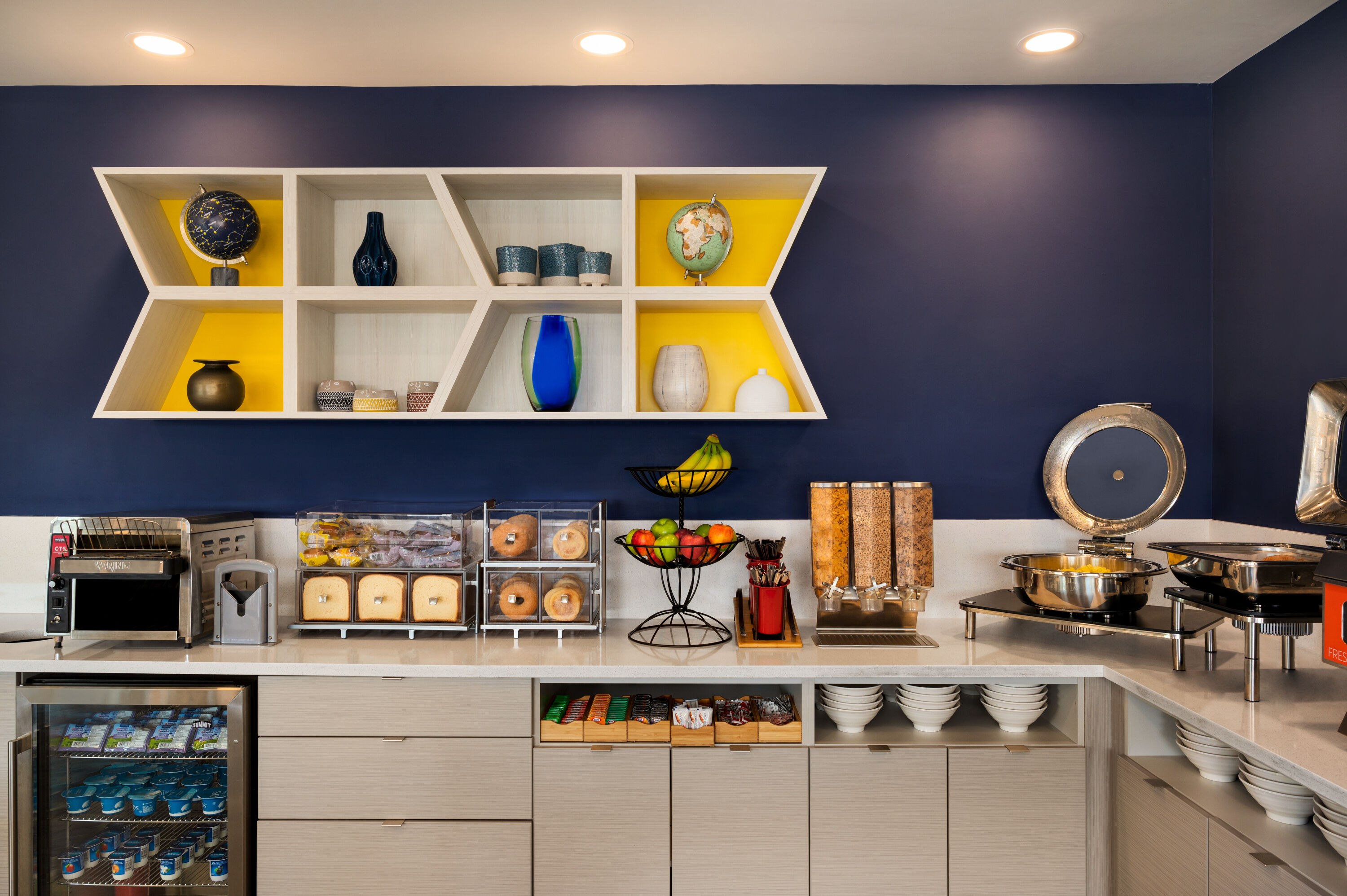 Microtel Inn & Suites by Wyndham Aurora | Aurora, ON Hotels