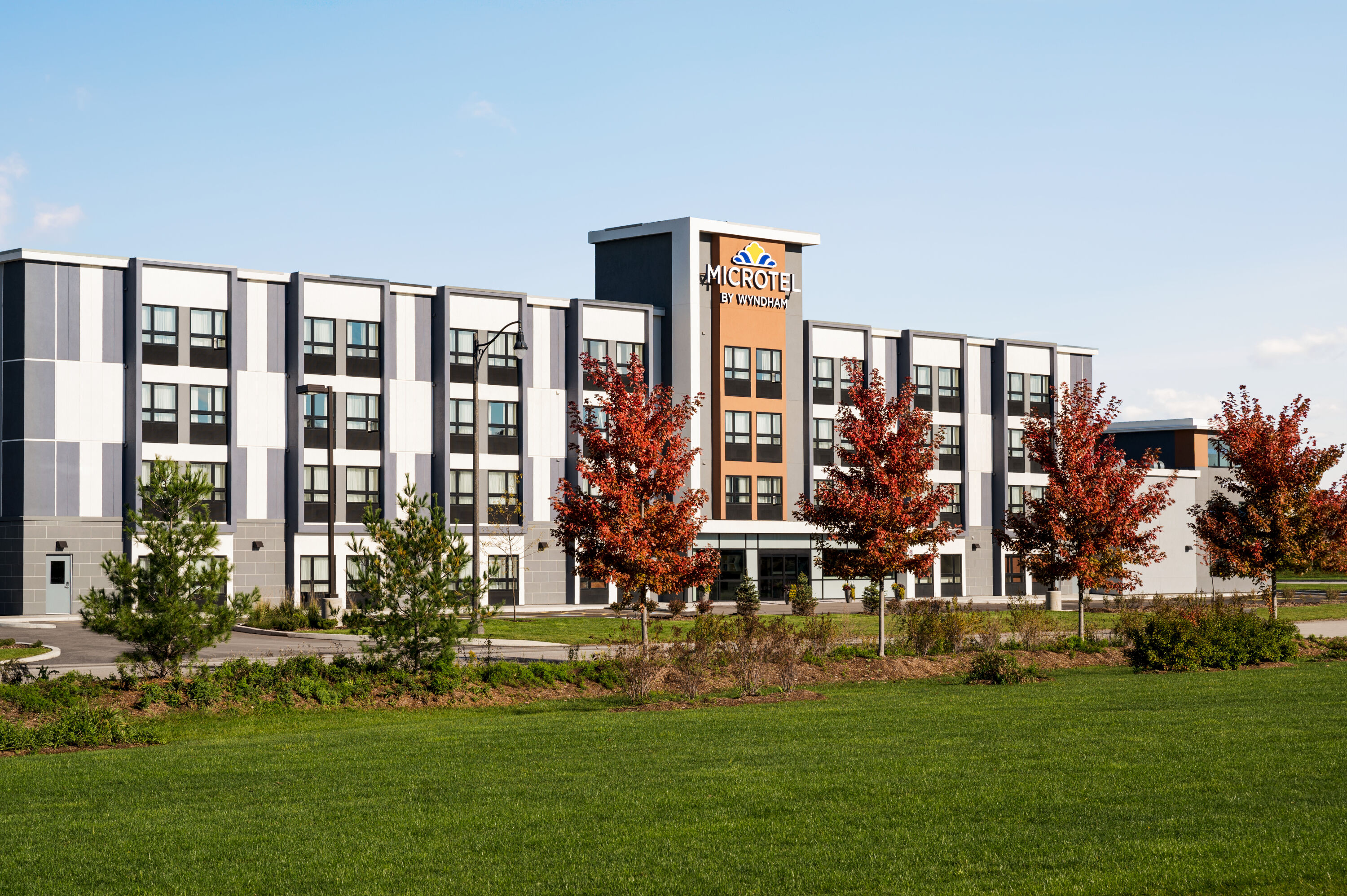 Microtel Inn & Suites by Wyndham Aurora | Aurora, ON Hotels