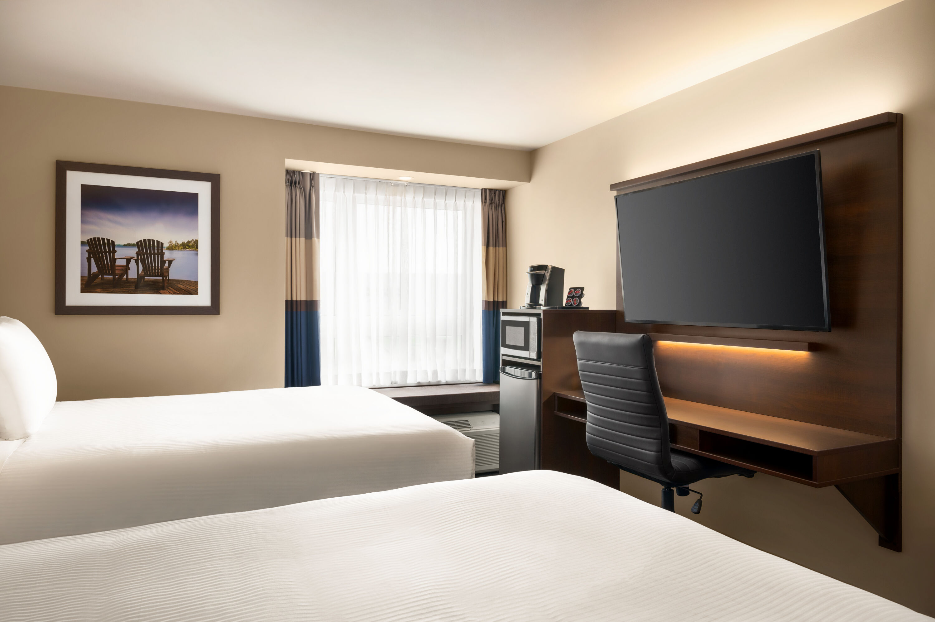 Microtel Inn & Suites by Wyndham Aurora | Aurora, ON Hotels