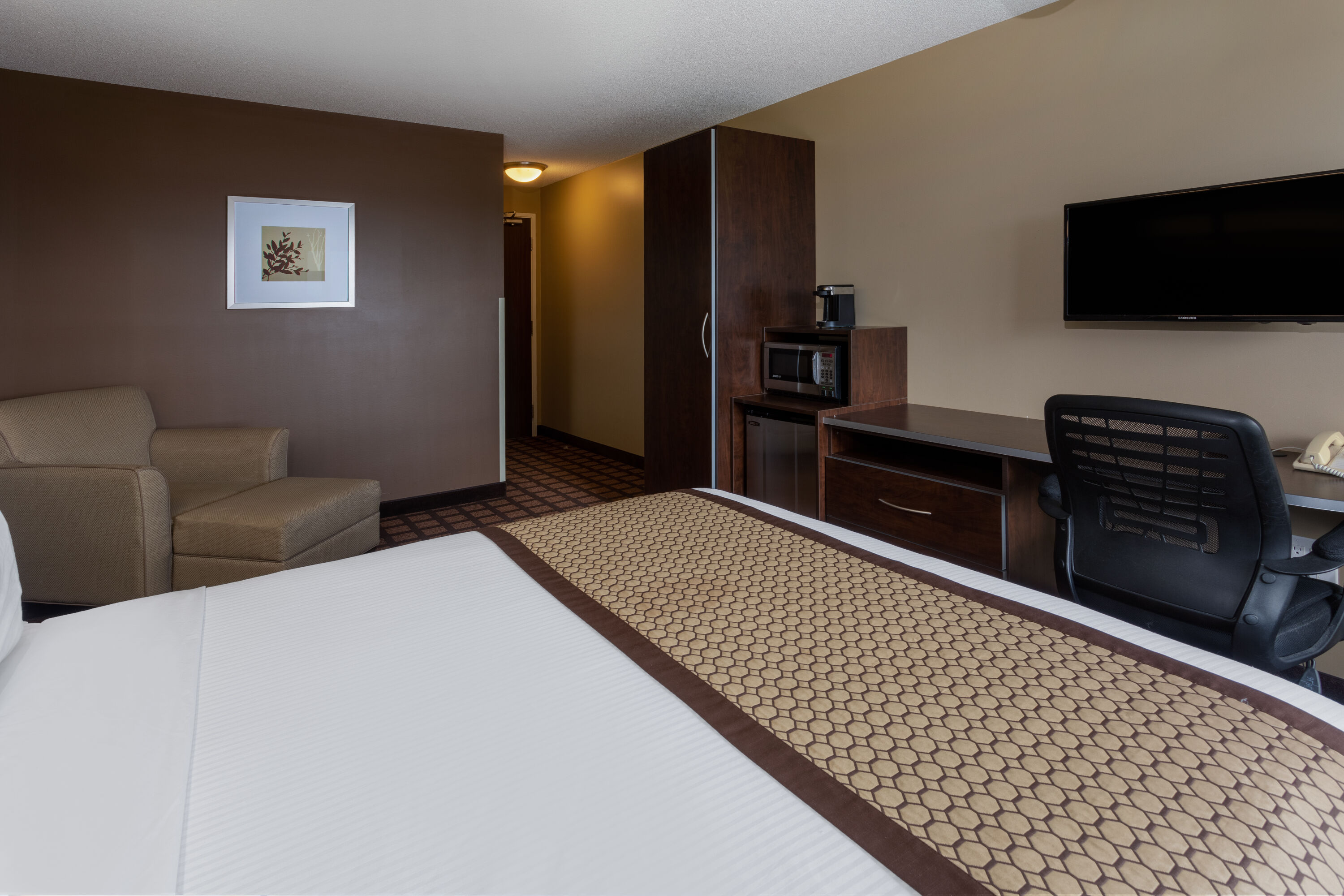 Microtel Inn & Suites by Wyndham Timmins | Timmins, ON Hotels