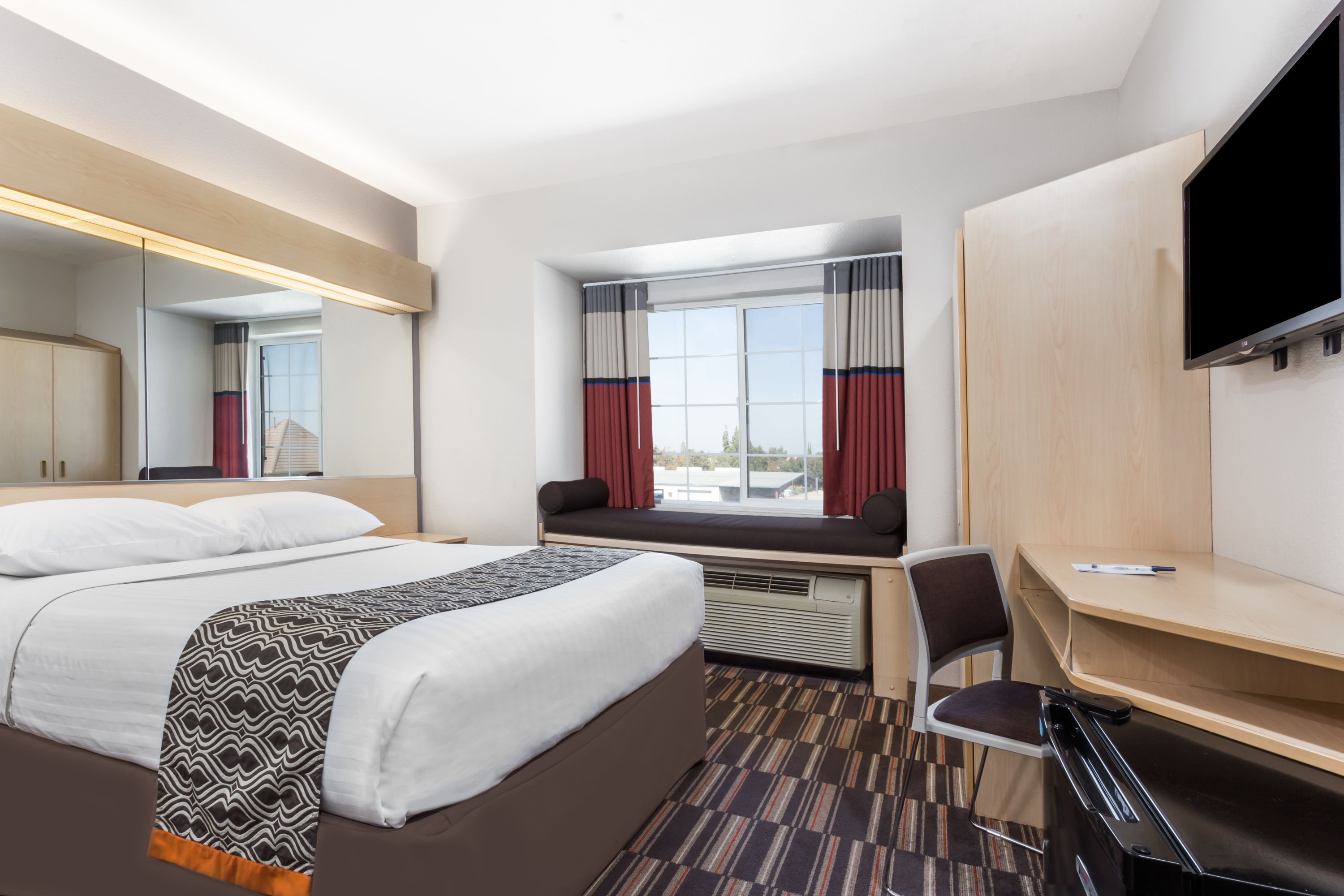 Microtel Inn & Suites by Wyndham Modesto Ceres | Modesto Ceres, CA Hotels