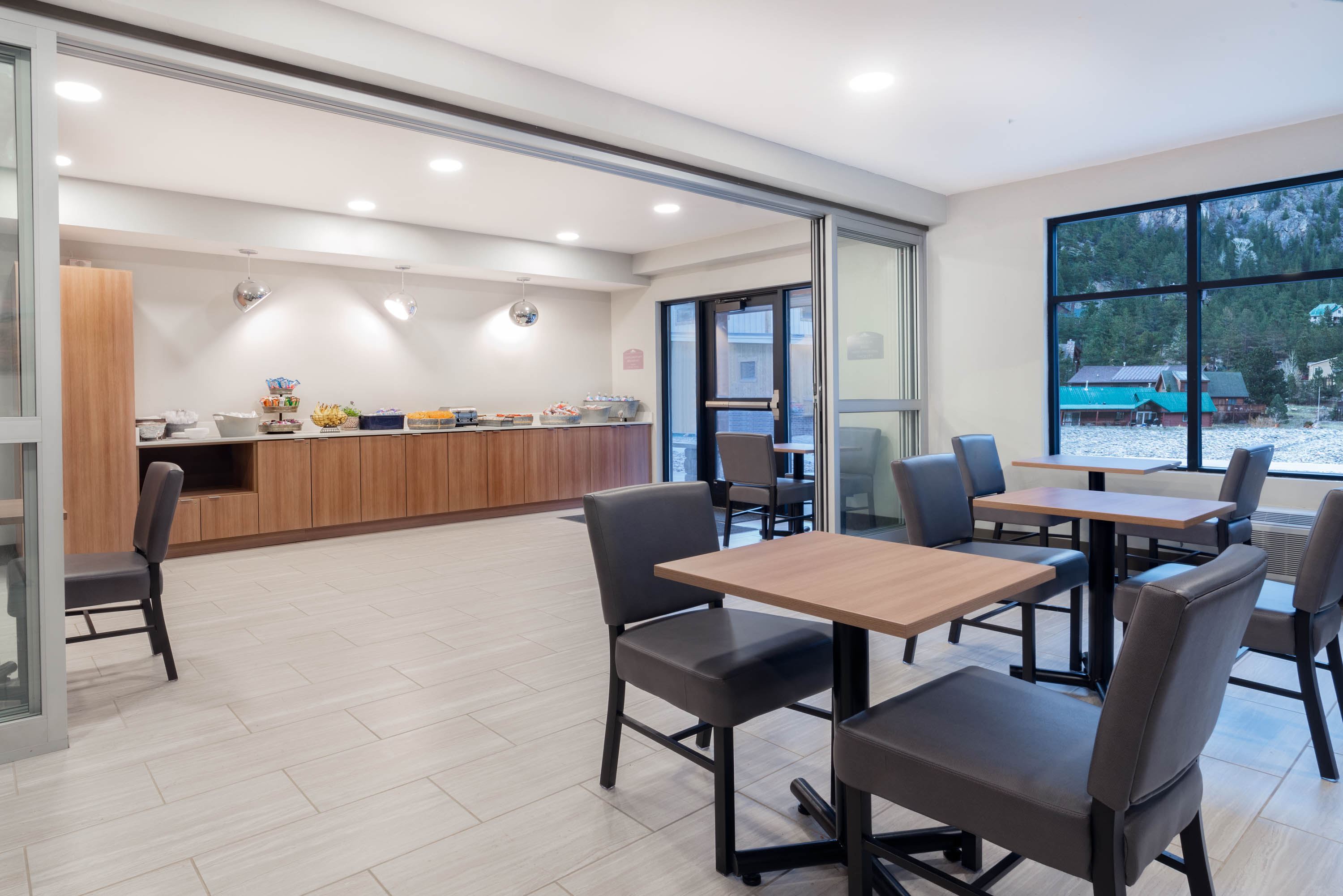 Microtel Inn & Suites by Wyndham Georgetown Lake | Georgetown, CO Hotels