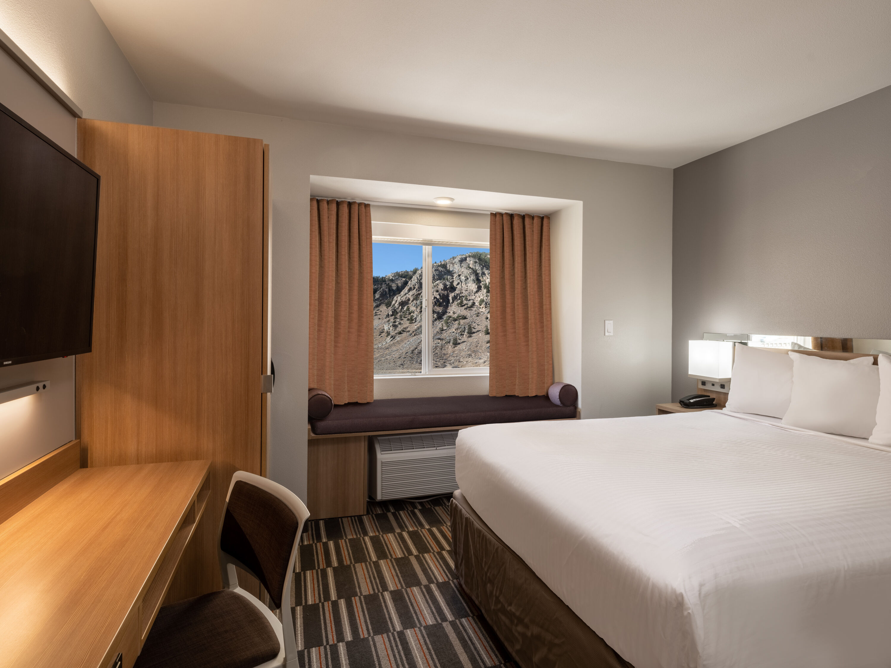 Microtel Inn & Suites by Wyndham Georgetown Lake | Georgetown, CO Hotels