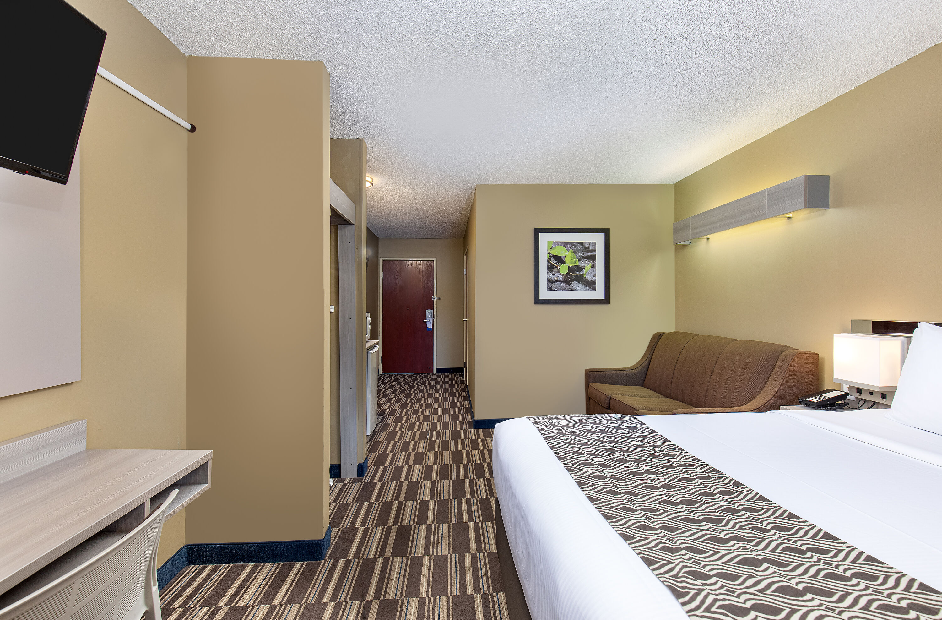 Microtel Inn & Suites by Wyndham Dry Ridge | Dry Ridge, KY Hotels