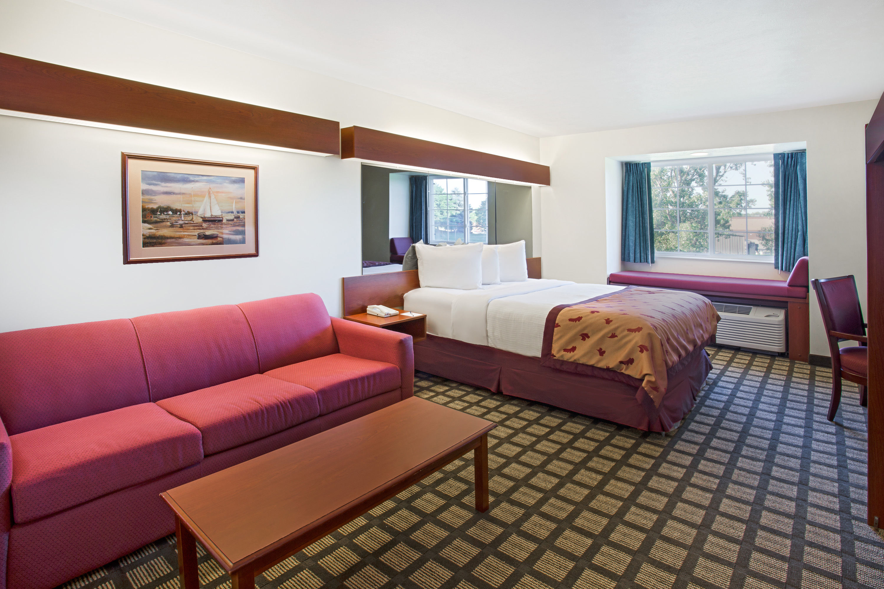 Microtel Inn & Suites by Wyndham Holland | Holland, MI Hotels