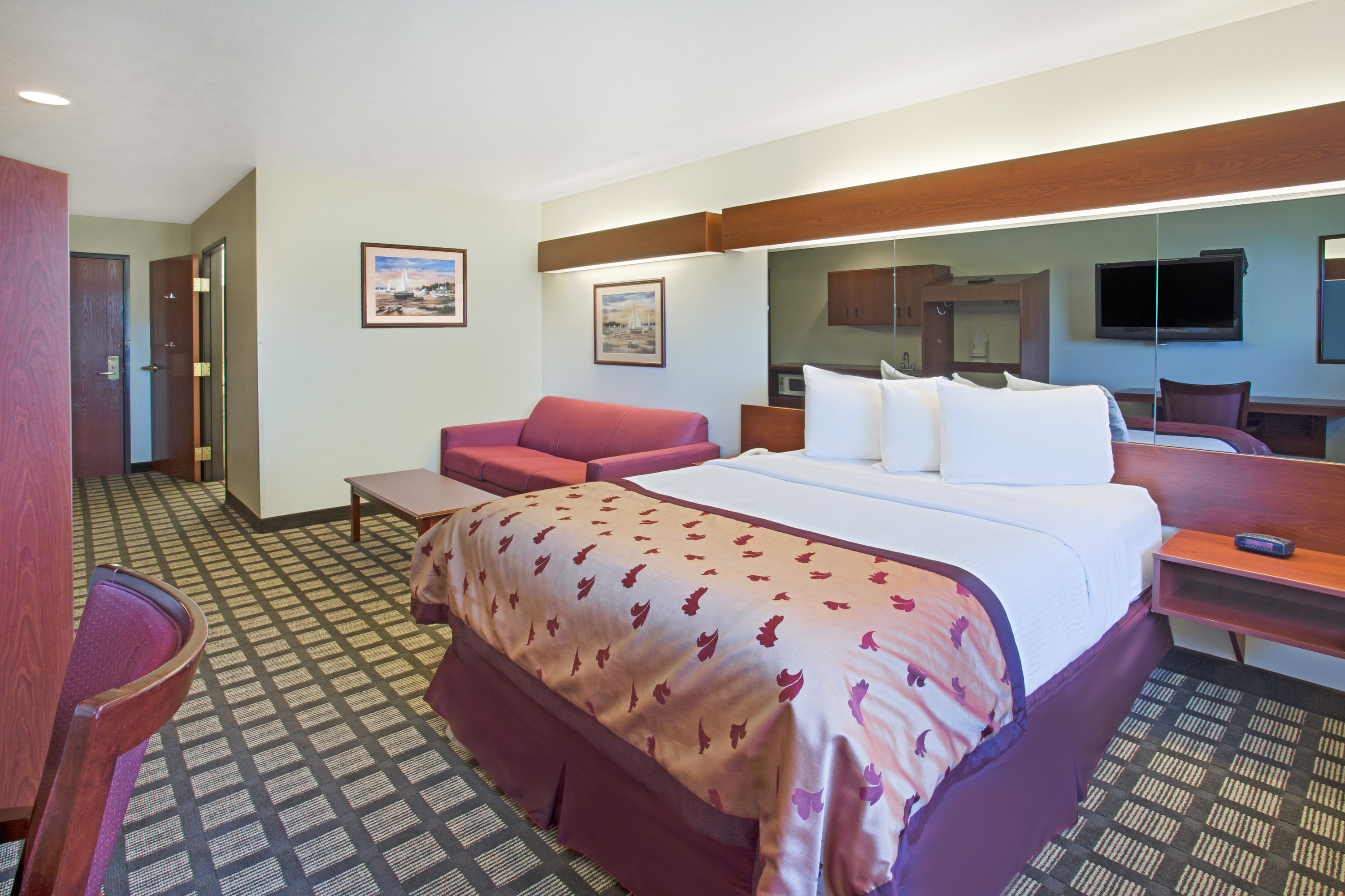 Microtel Inn & Suites by Wyndham Holland | Holland, MI Hotels