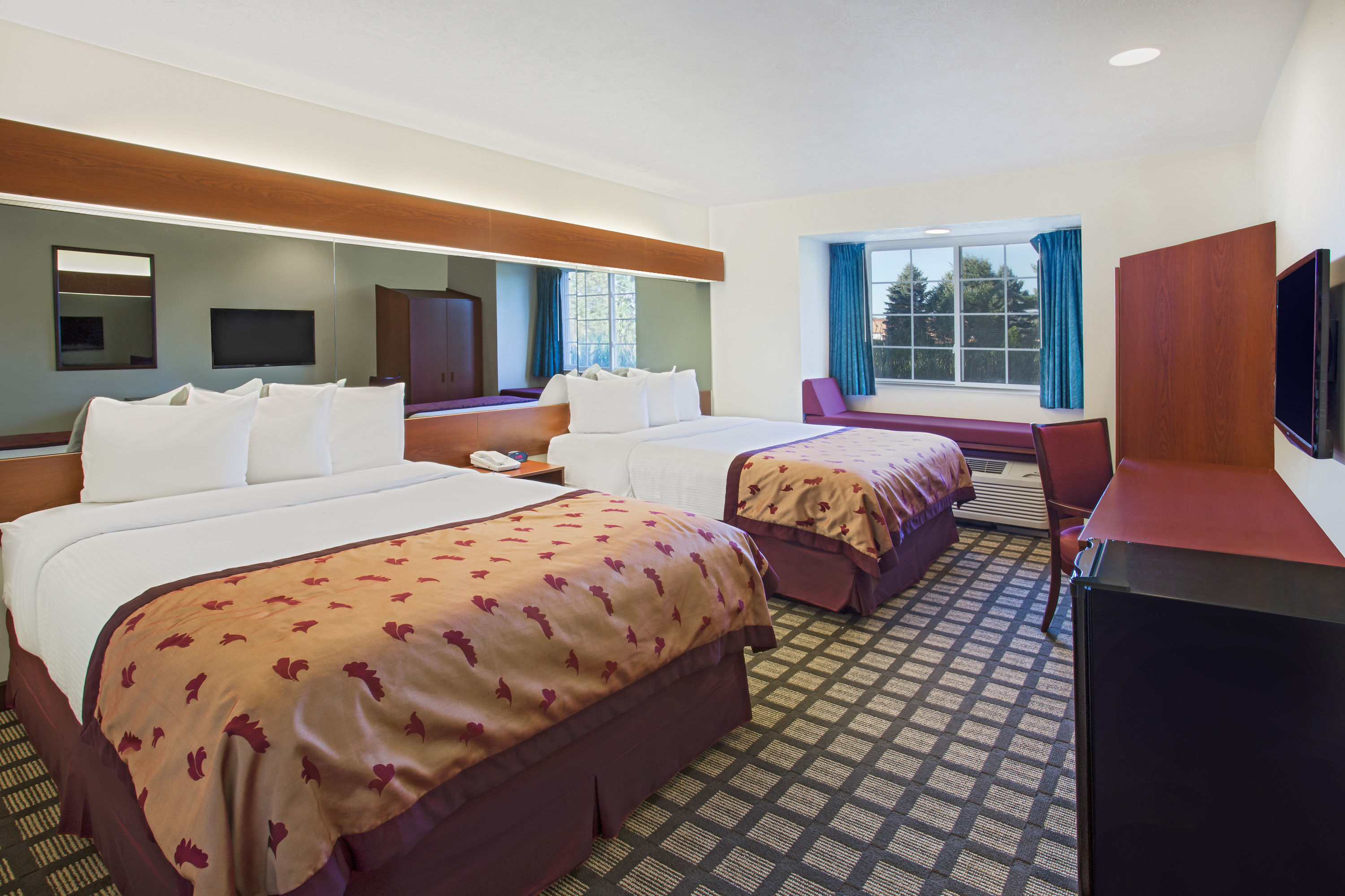 Microtel Inn & Suites by Wyndham Holland | Holland, MI Hotels